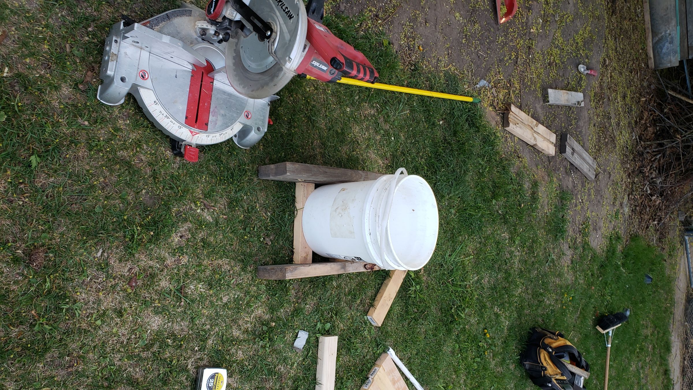 Chicken Water Tower : 3 Steps - Instructables