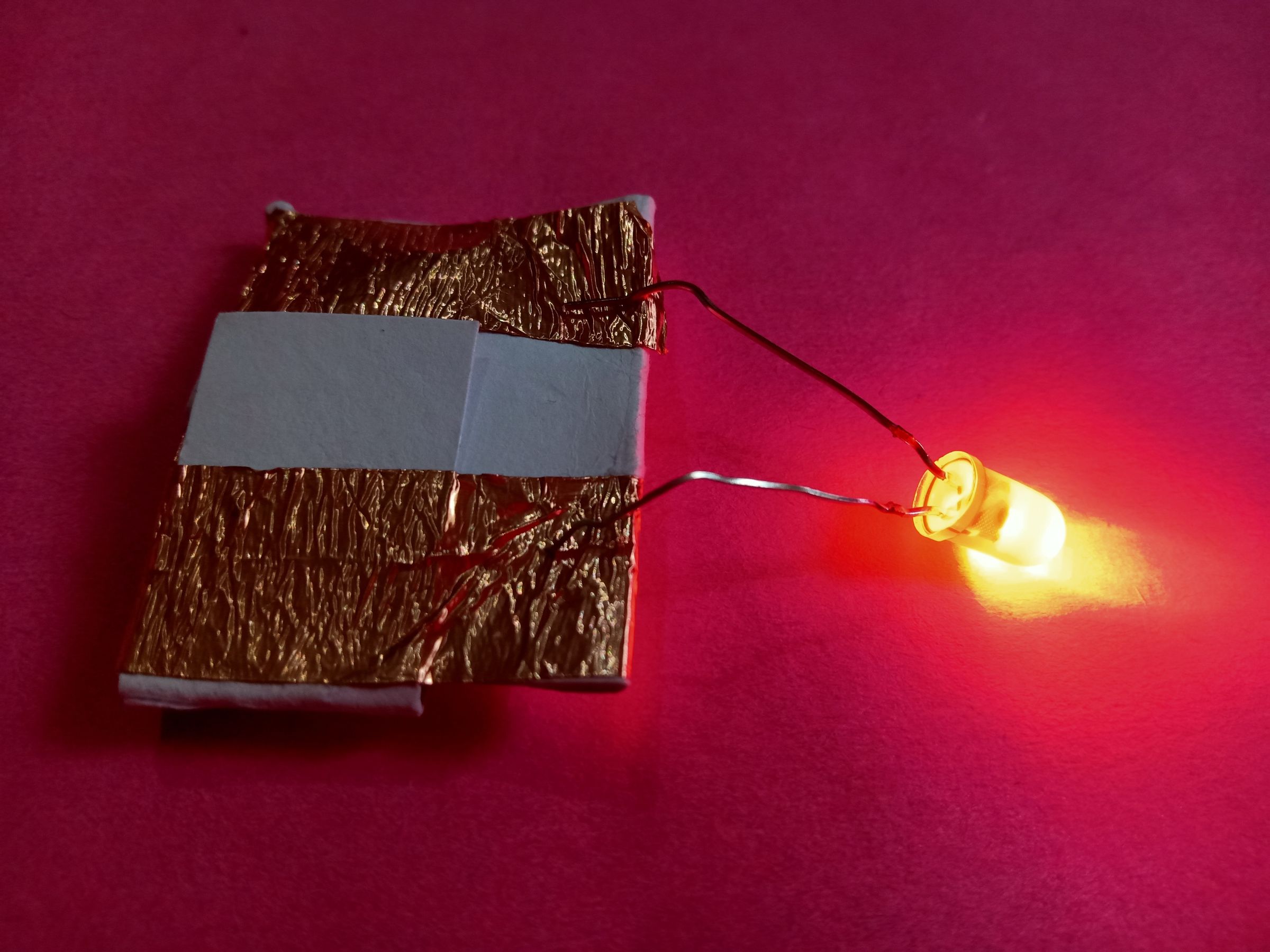 Easy Paper Battery Holder : 5 Steps - Instructables