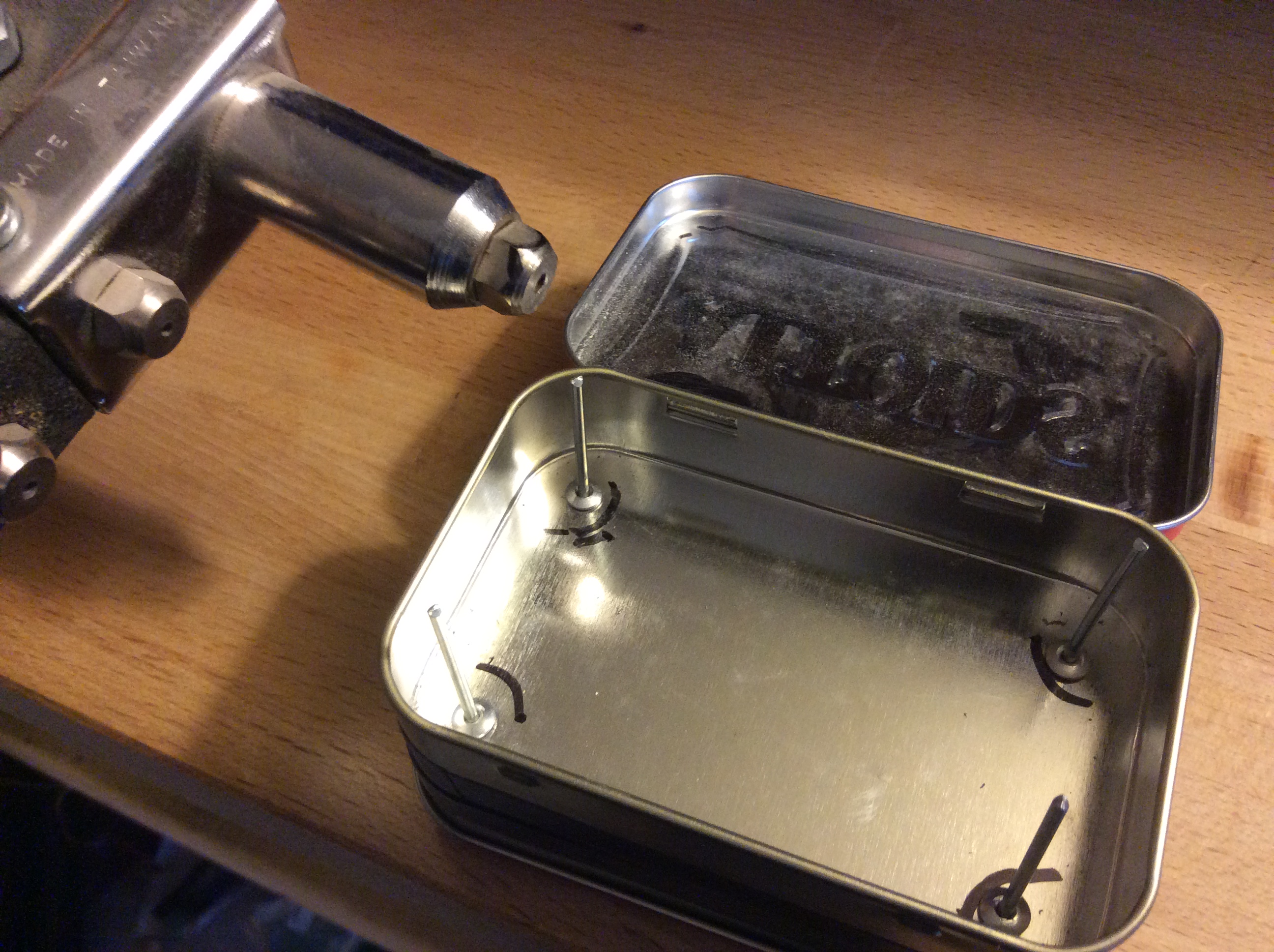 Double-wide Altoids Project Tin : 7 Steps (with Pictures) - Instructables