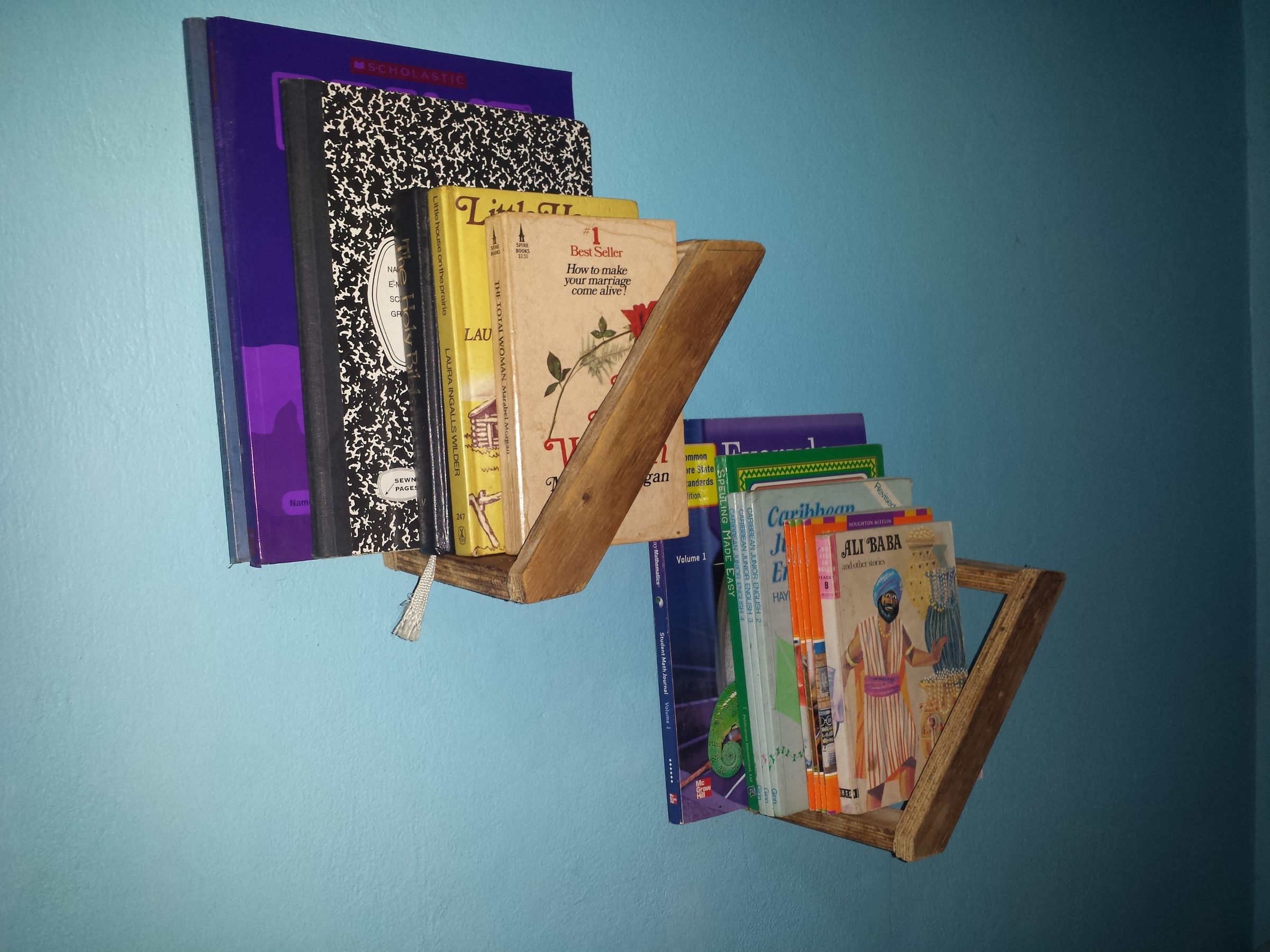 Modern Contemporary Tilt Book Shelving : 5 Steps (with Pictures ...