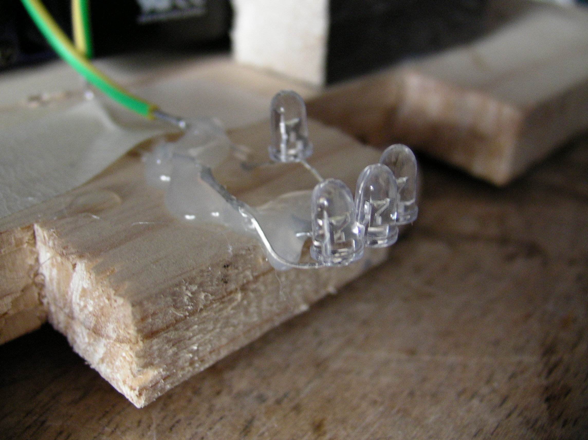 Turn a 1950s Wireless Into a Portable Ipod Speaker : 6 Steps (with Pictures) - Instructables