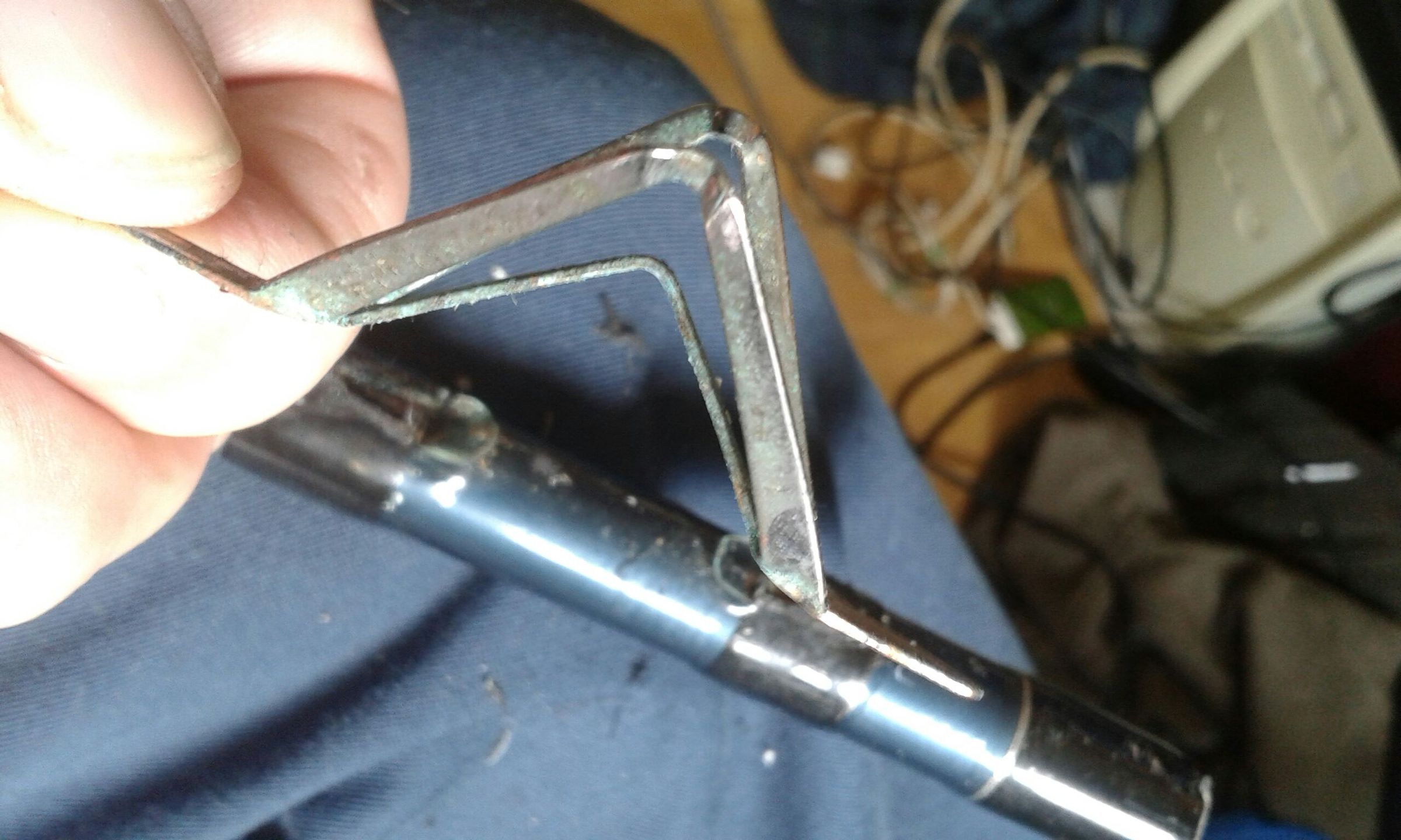 Replacing a Guide on a Fishing Rod : 7 Steps (with Pictures ...