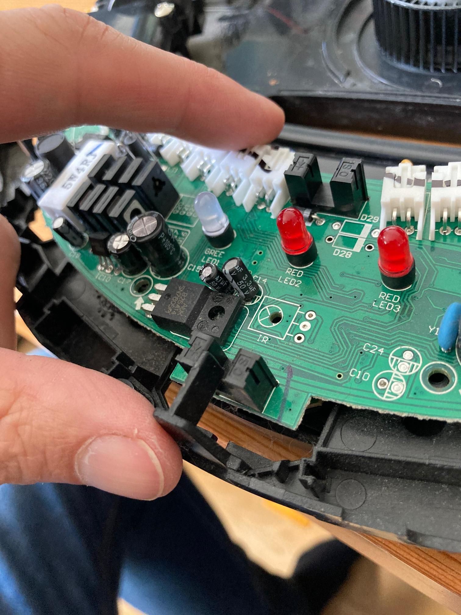 Ultrasonic Sensor on Robot Vacuum Cleaner : 5 Steps - Instructables