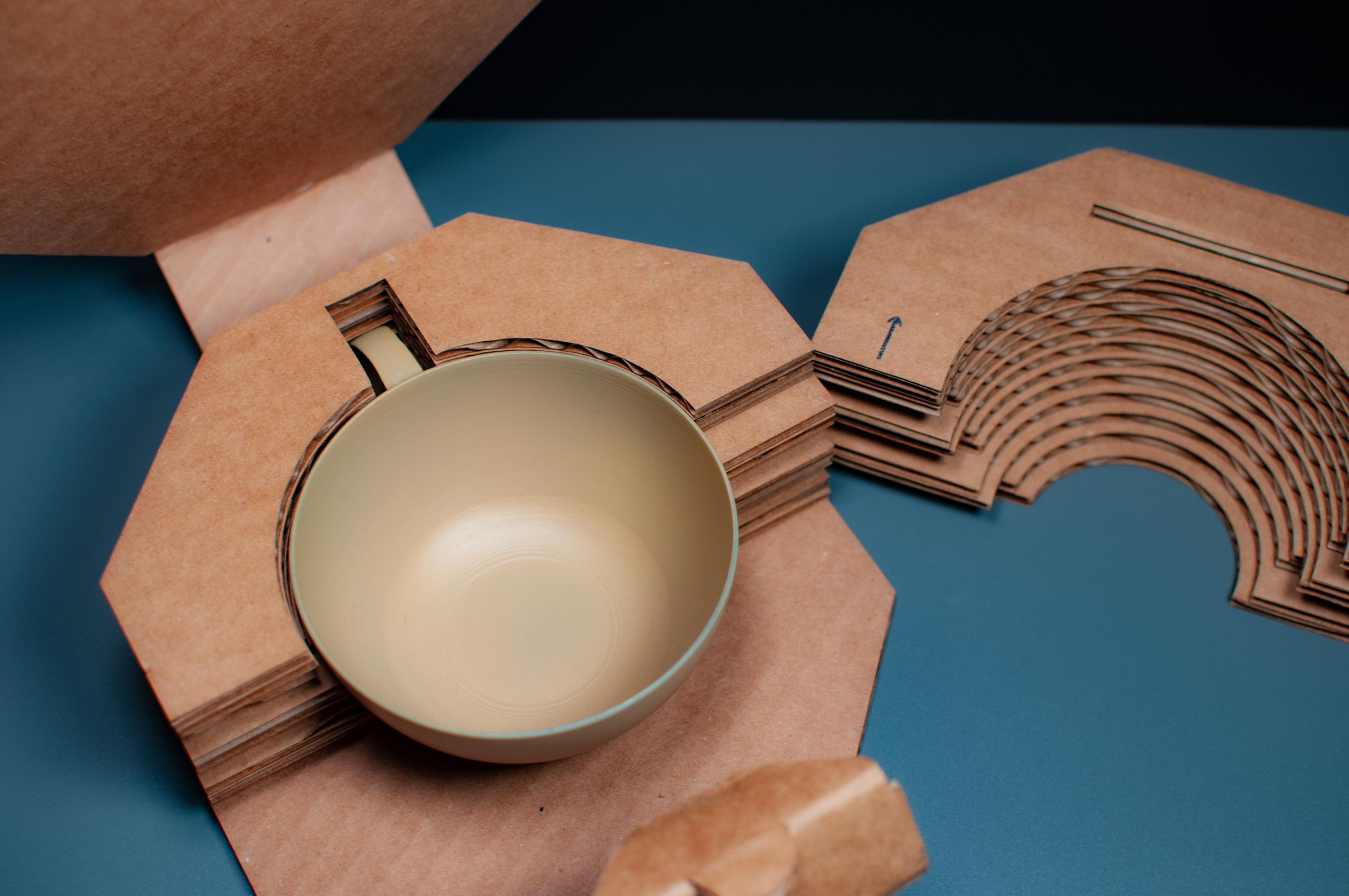 Custom-Fit Contoured Cardboard Gift Box : 3 Steps (with Pictures) - Instructables