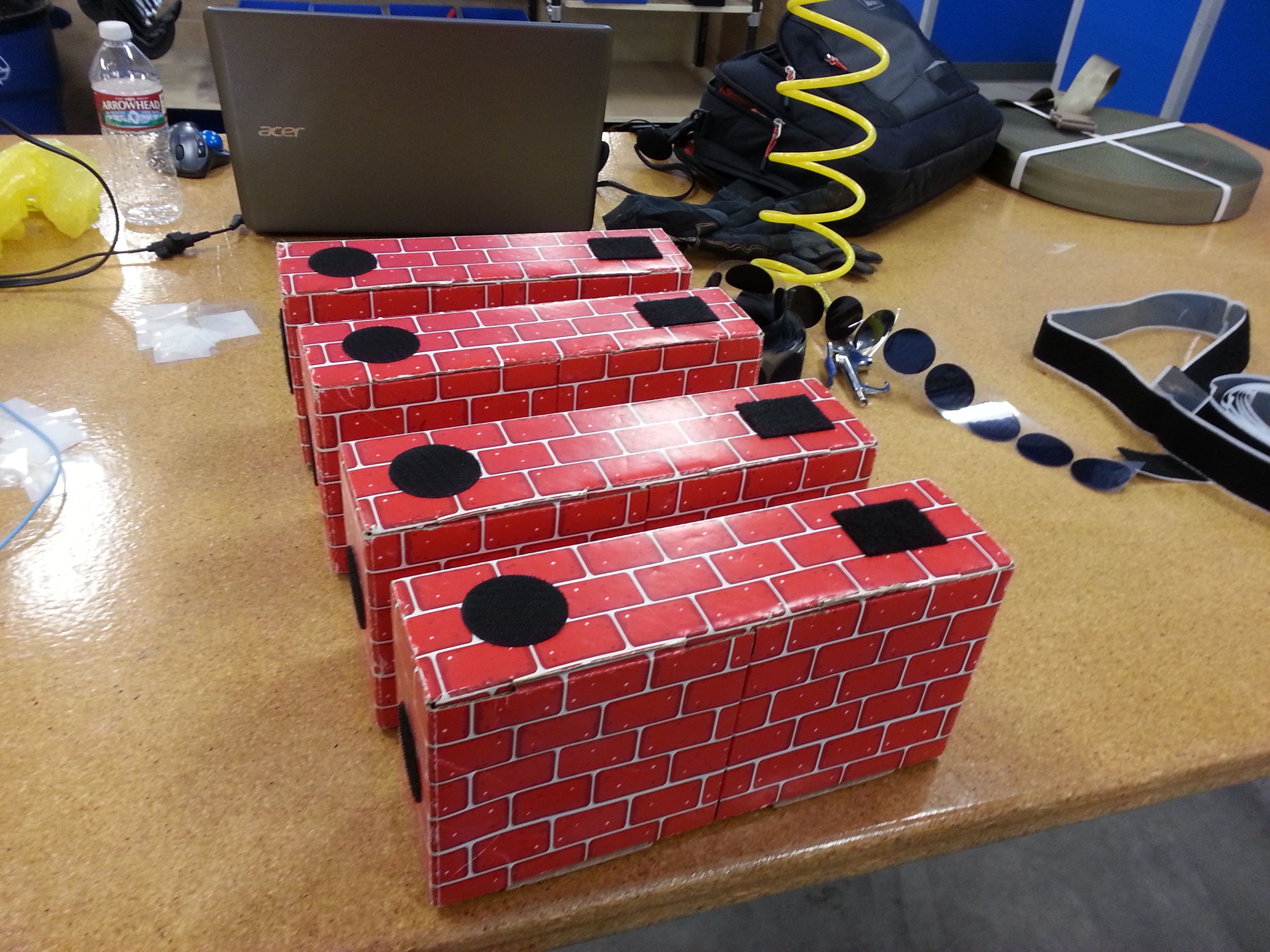 Velcro Building Blocks Made of Cardboard : 6 Steps - Instructables