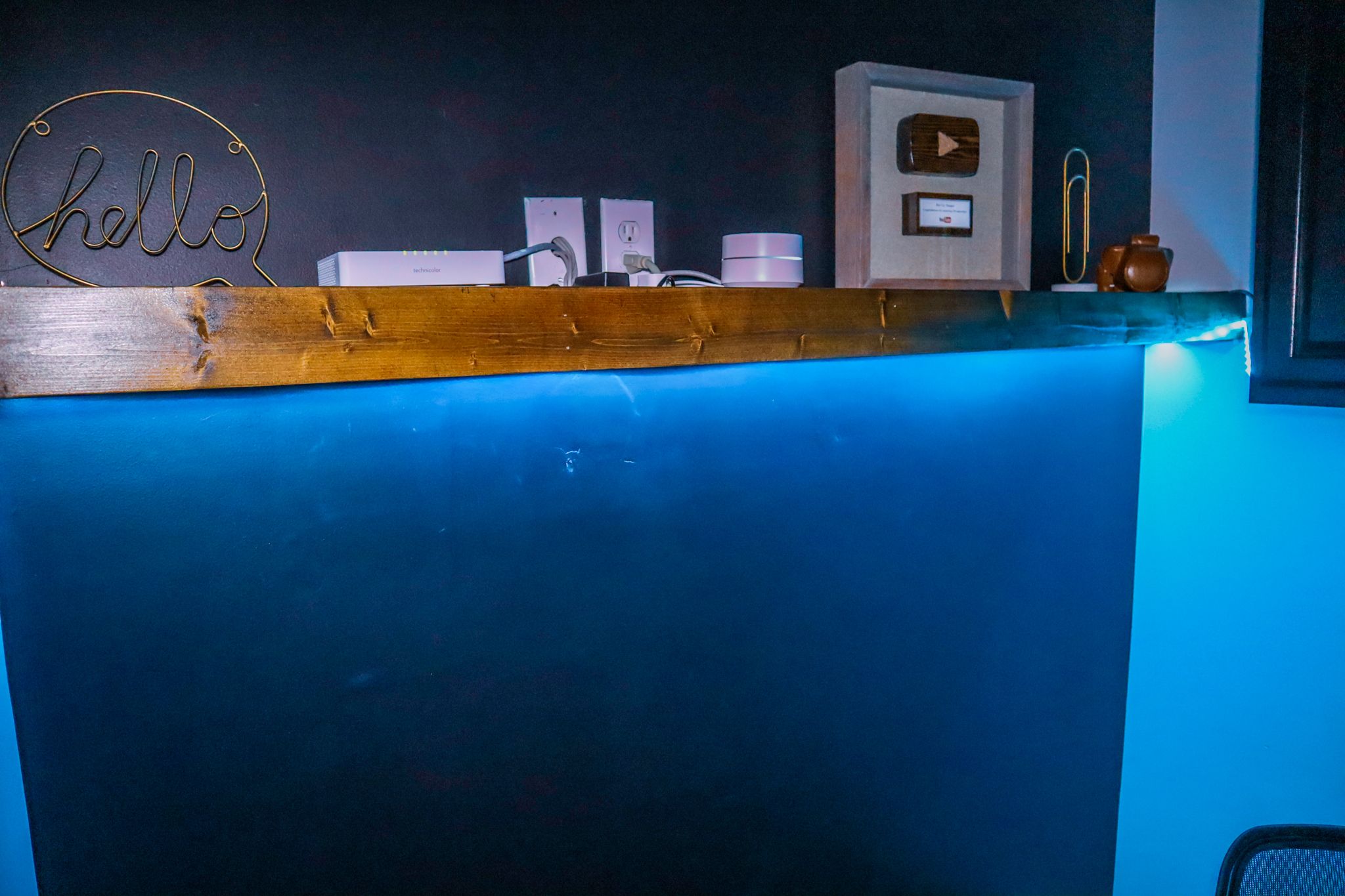 LED Floating Shelf - DIY : 10 Steps (with Pictures) - Instructables