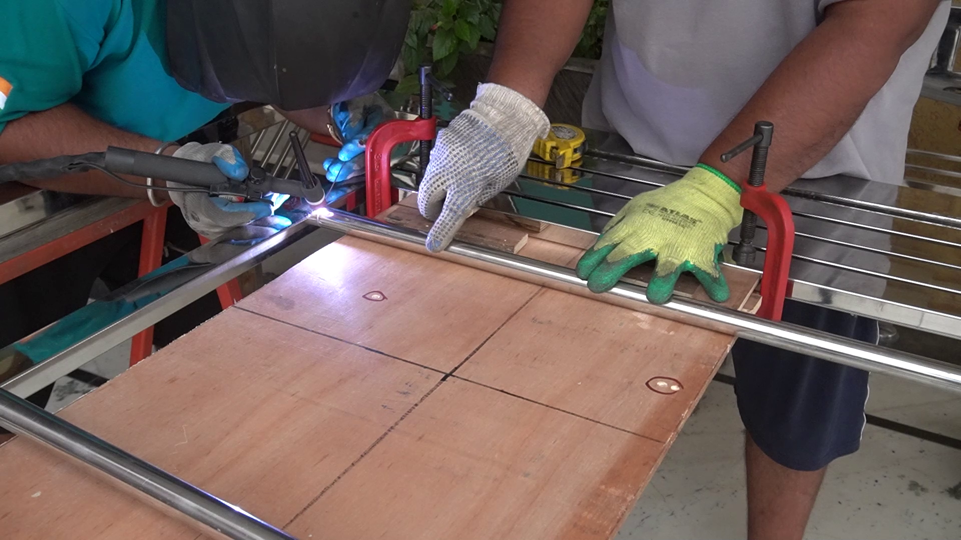 Stainless Steel Gate for Workshop : 15 Steps (with Pictures ...