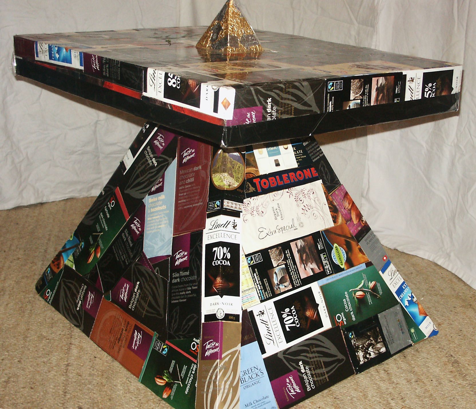 Cardboard Coffee Table : 6 Steps (with Pictures) - Instructables