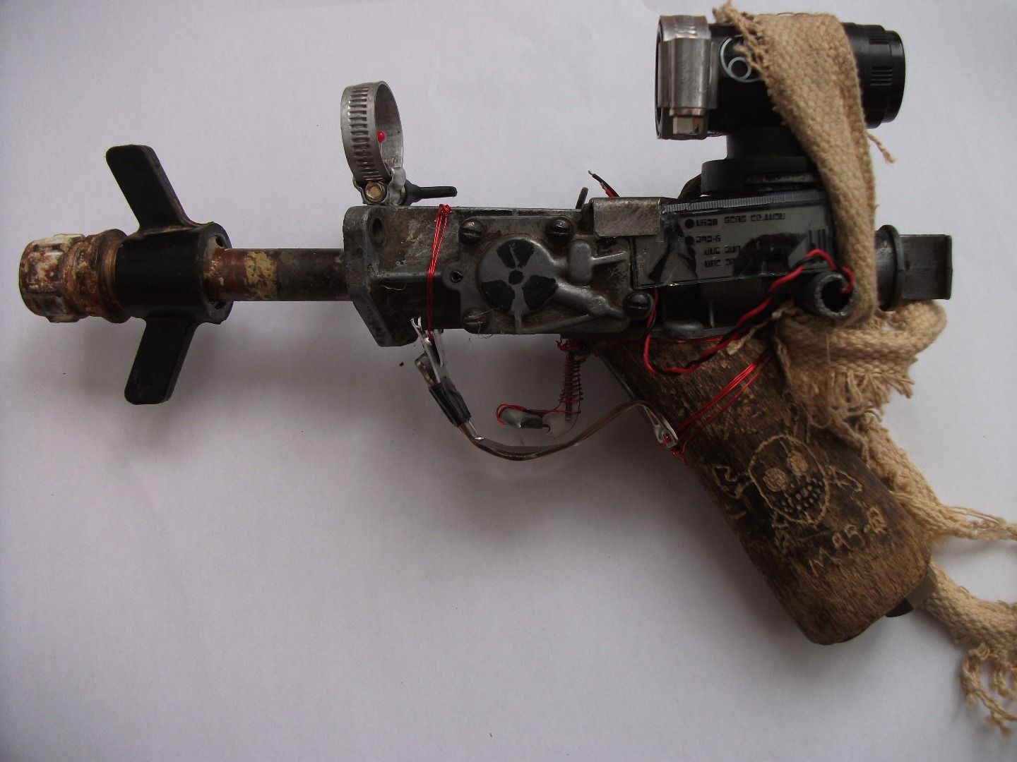 Steampunk Blaster Pistol : 8 Steps - Instructables