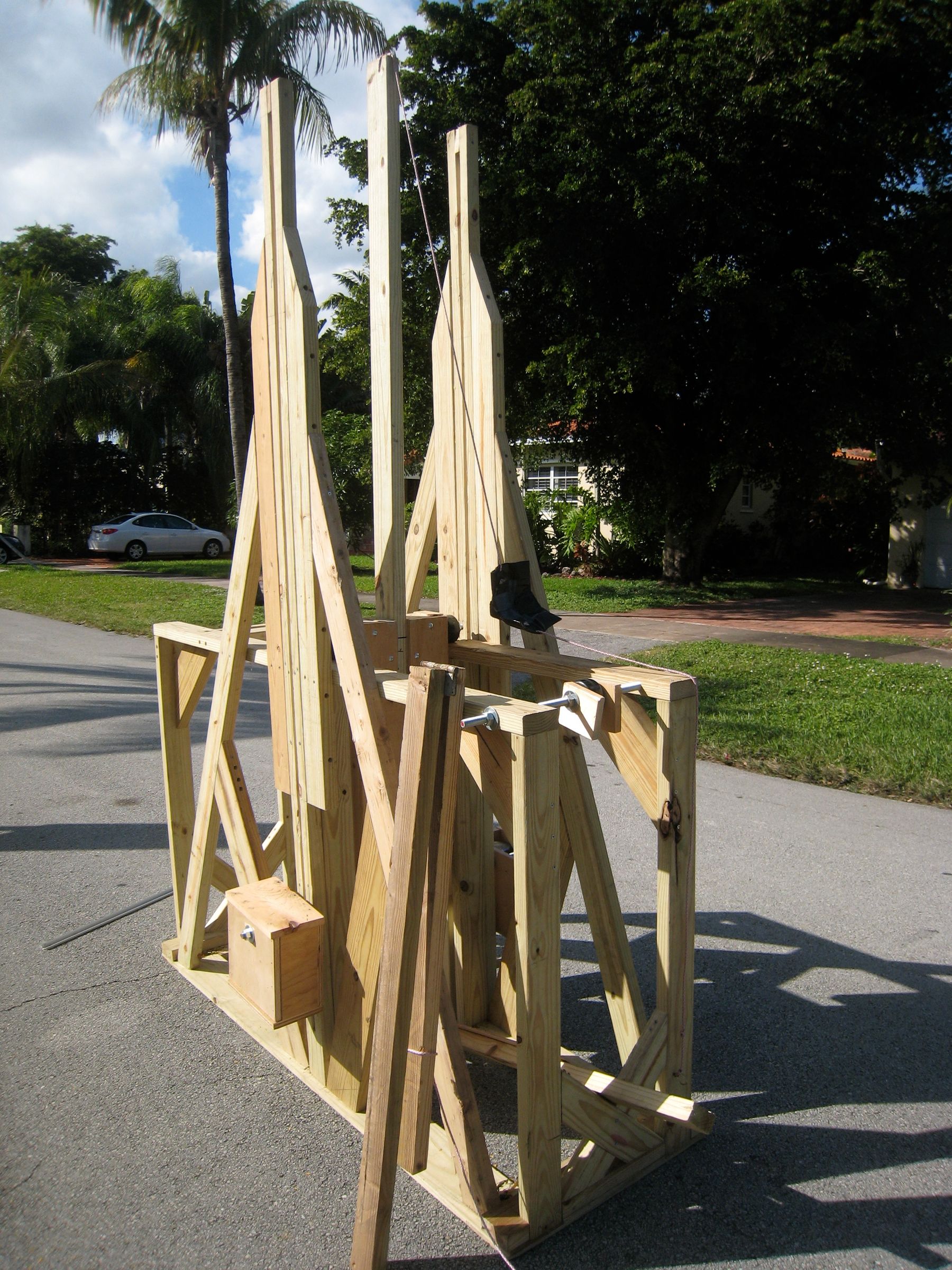 Floating Arm Trebuchet Trigger Release