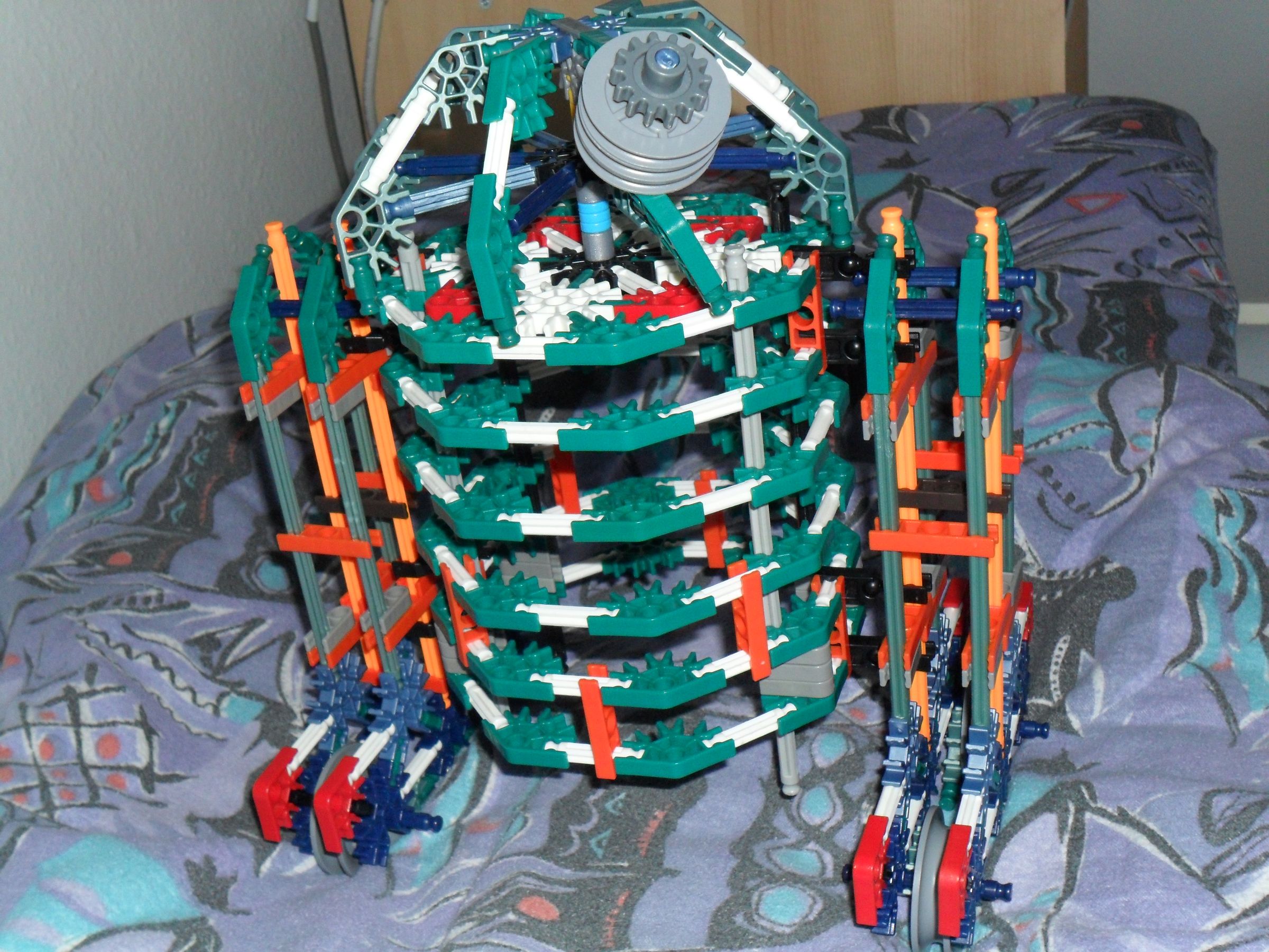 Knex Transformer and R2-D2 - Instructables
