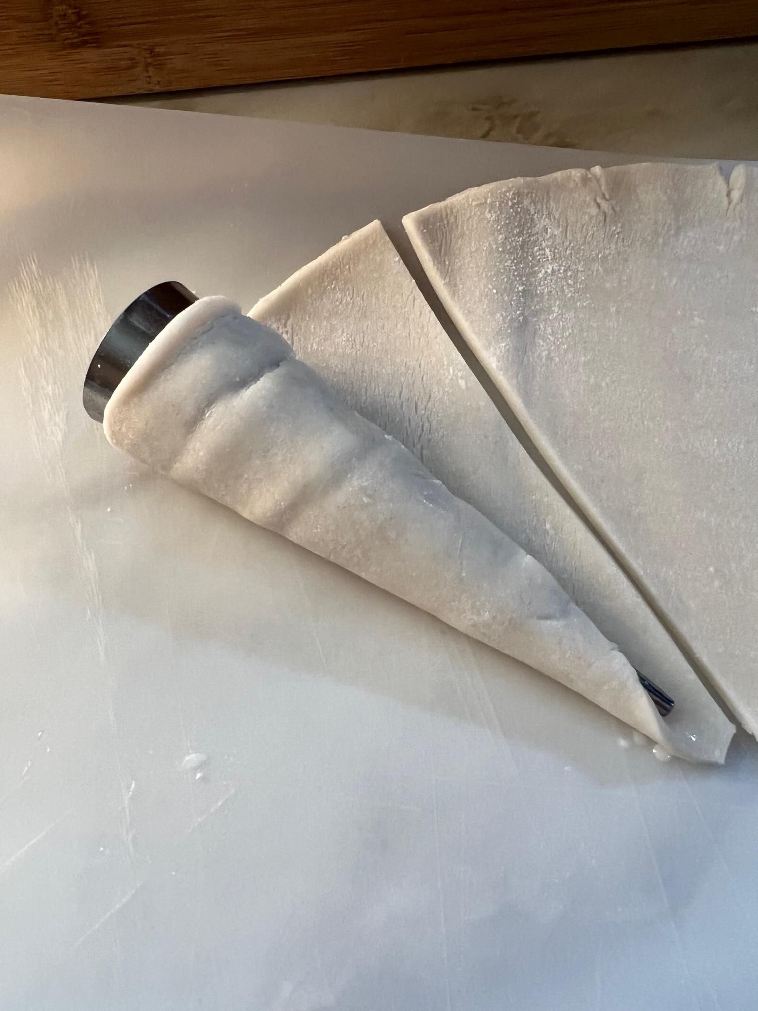 Apple Pie Cones : 16 Steps (with Pictures) - Instructables