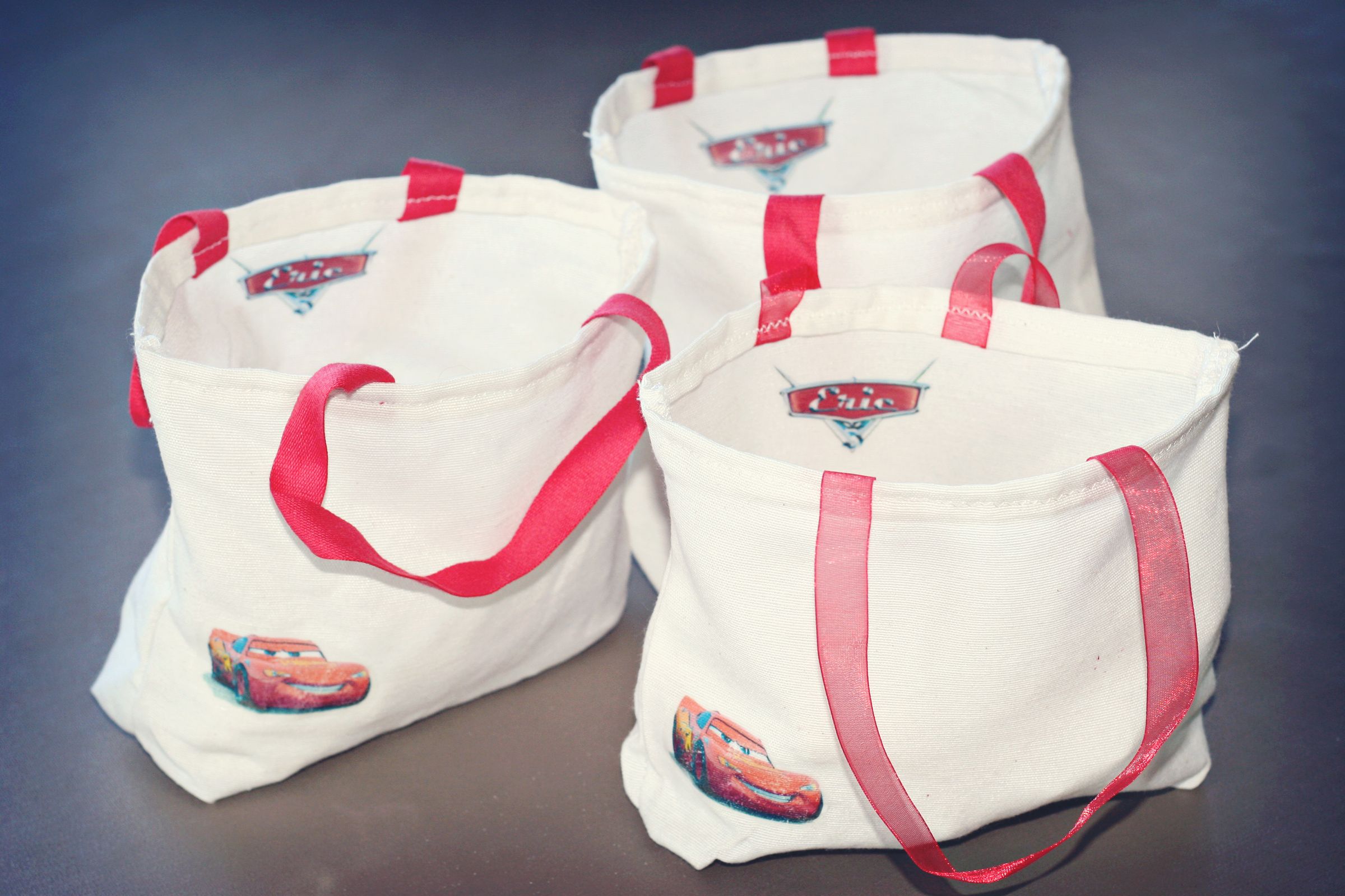 How to Sew Quick and Easy Party Favor Mini Tote Bags : 7 Steps (with ...
