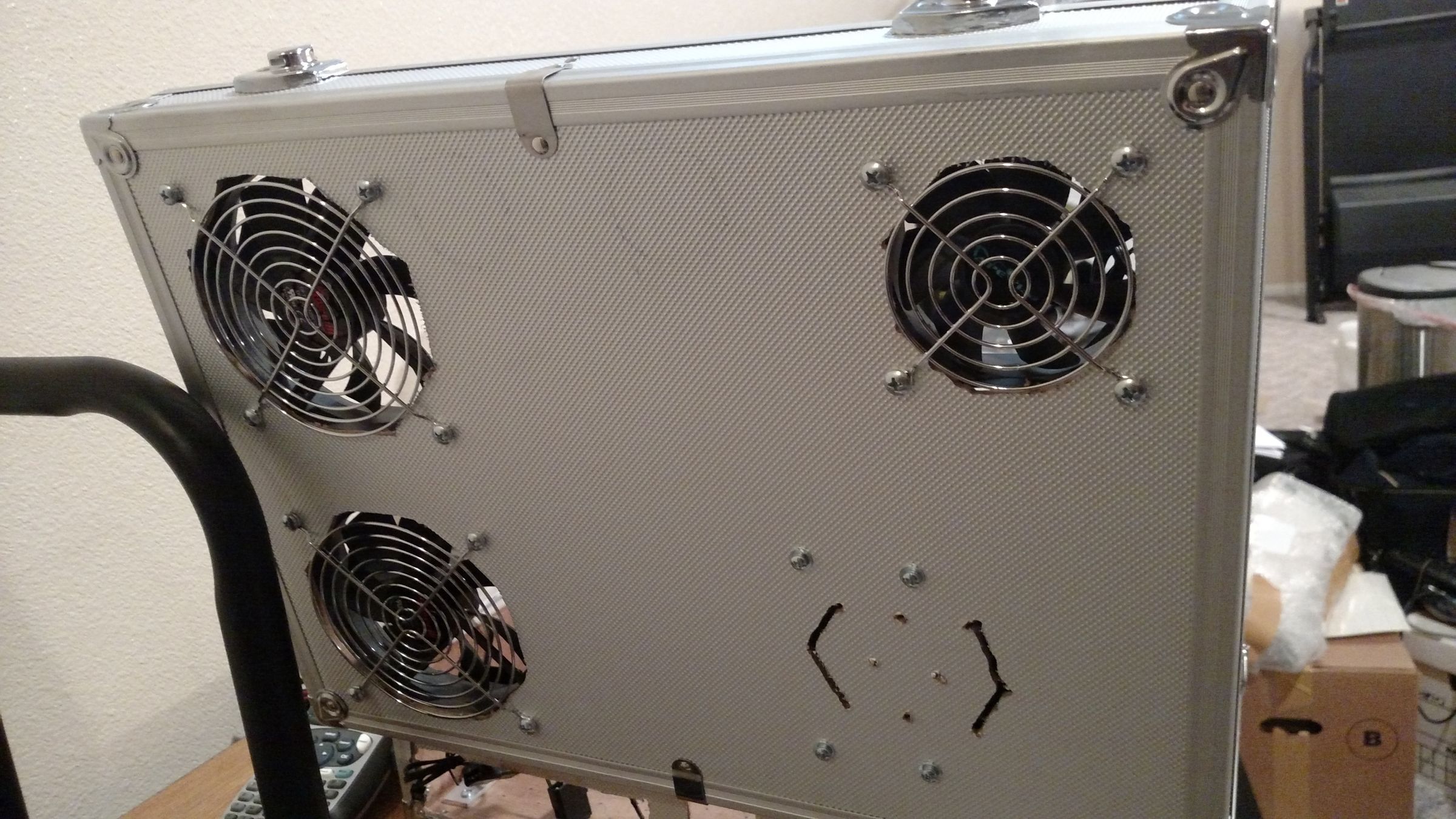 All-in-one PC Build (Luggable PC) : 8 Steps (with Pictures) - Instructables