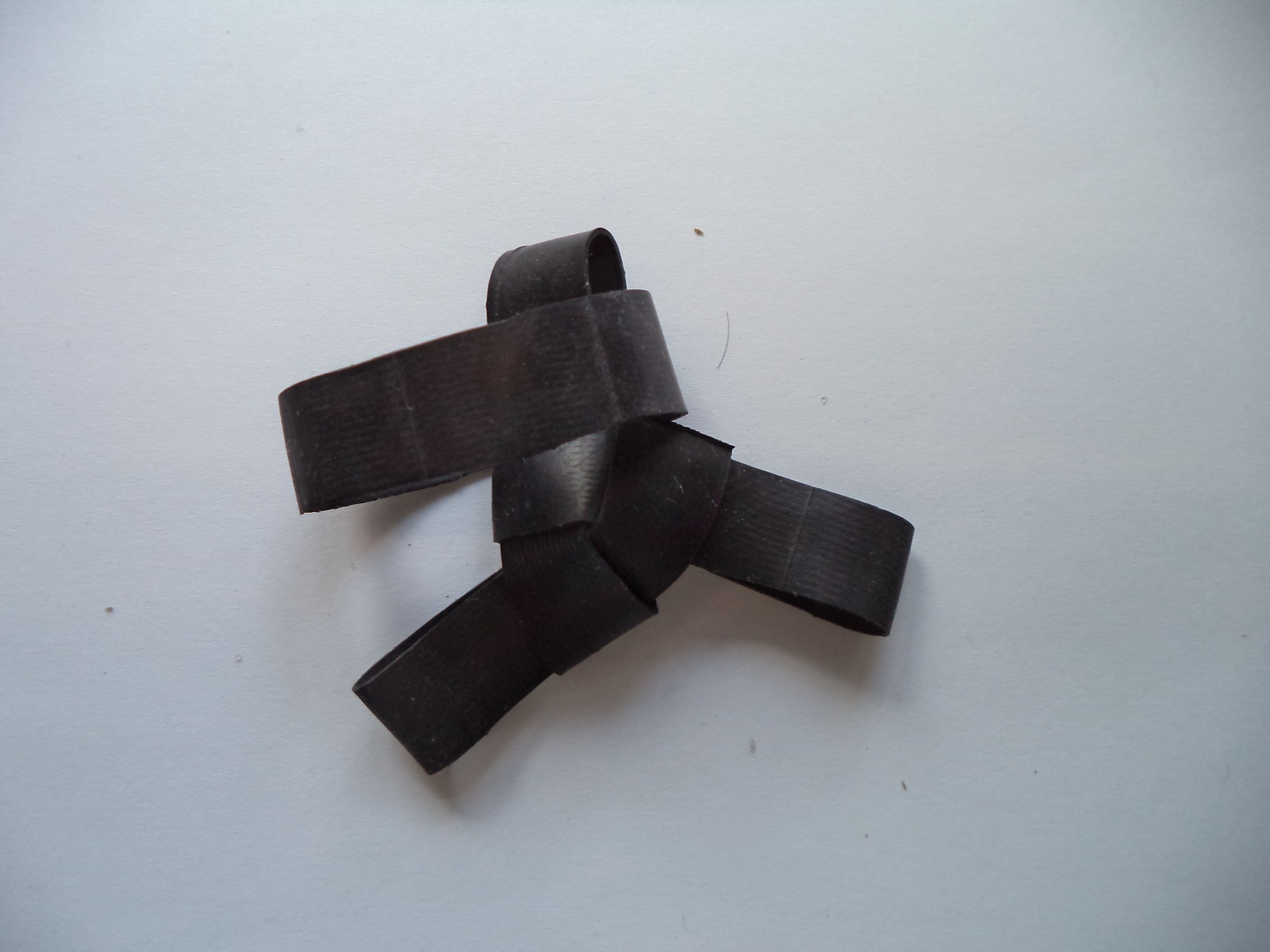 Backpack Cargo Net From Inner Tubes : 26 Steps (with Pictures ...