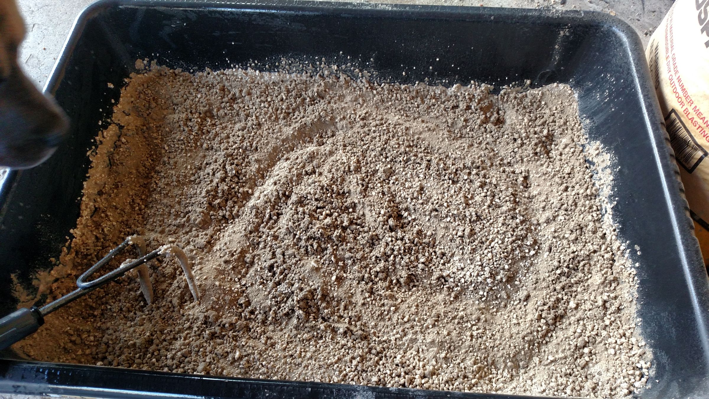 The Mini Steel Bucket Foundry. : 4 Steps (with Pictures) - Instructables