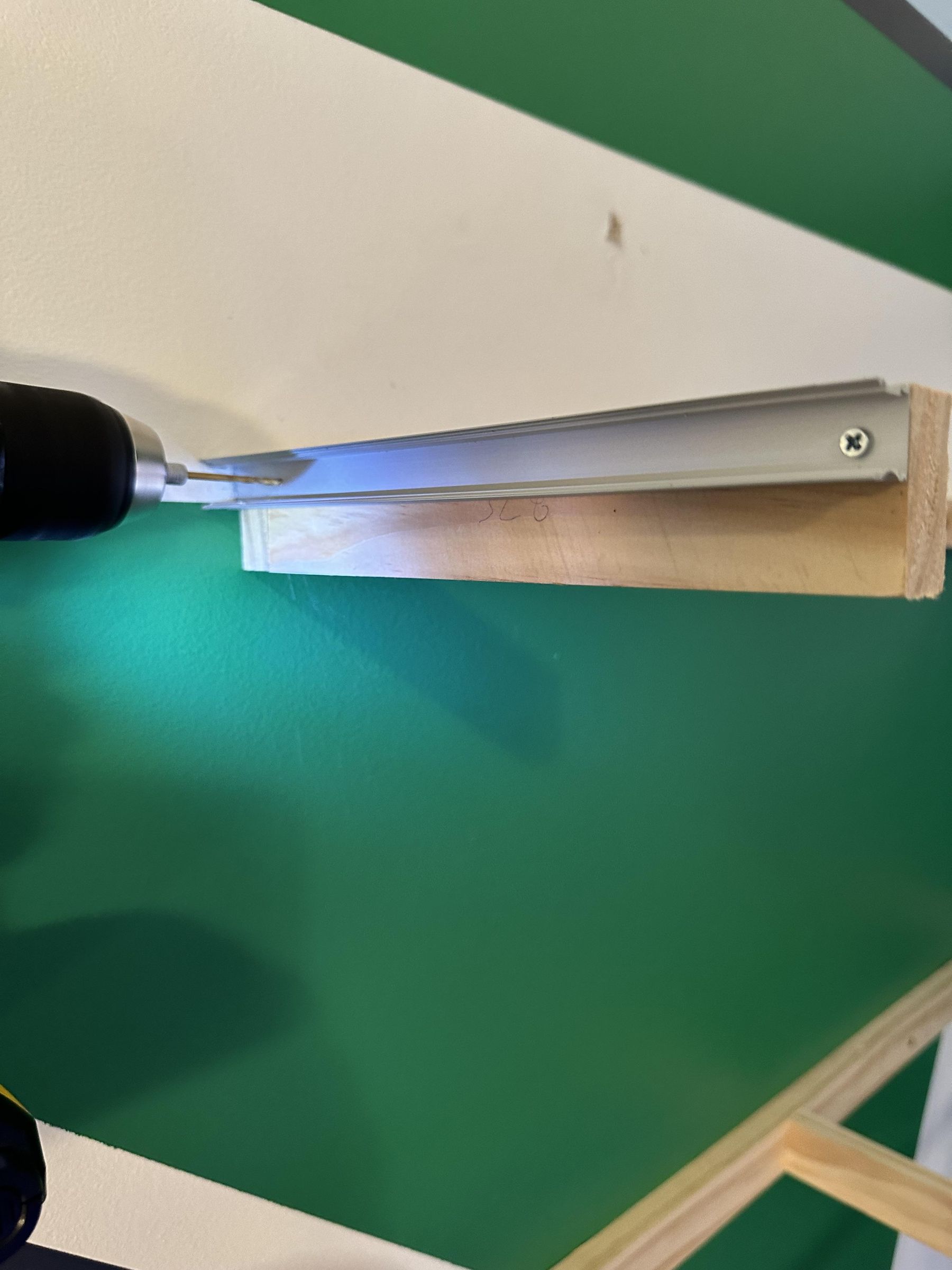 Floating LED Shelves! : 5 Steps (with Pictures) - Instructables