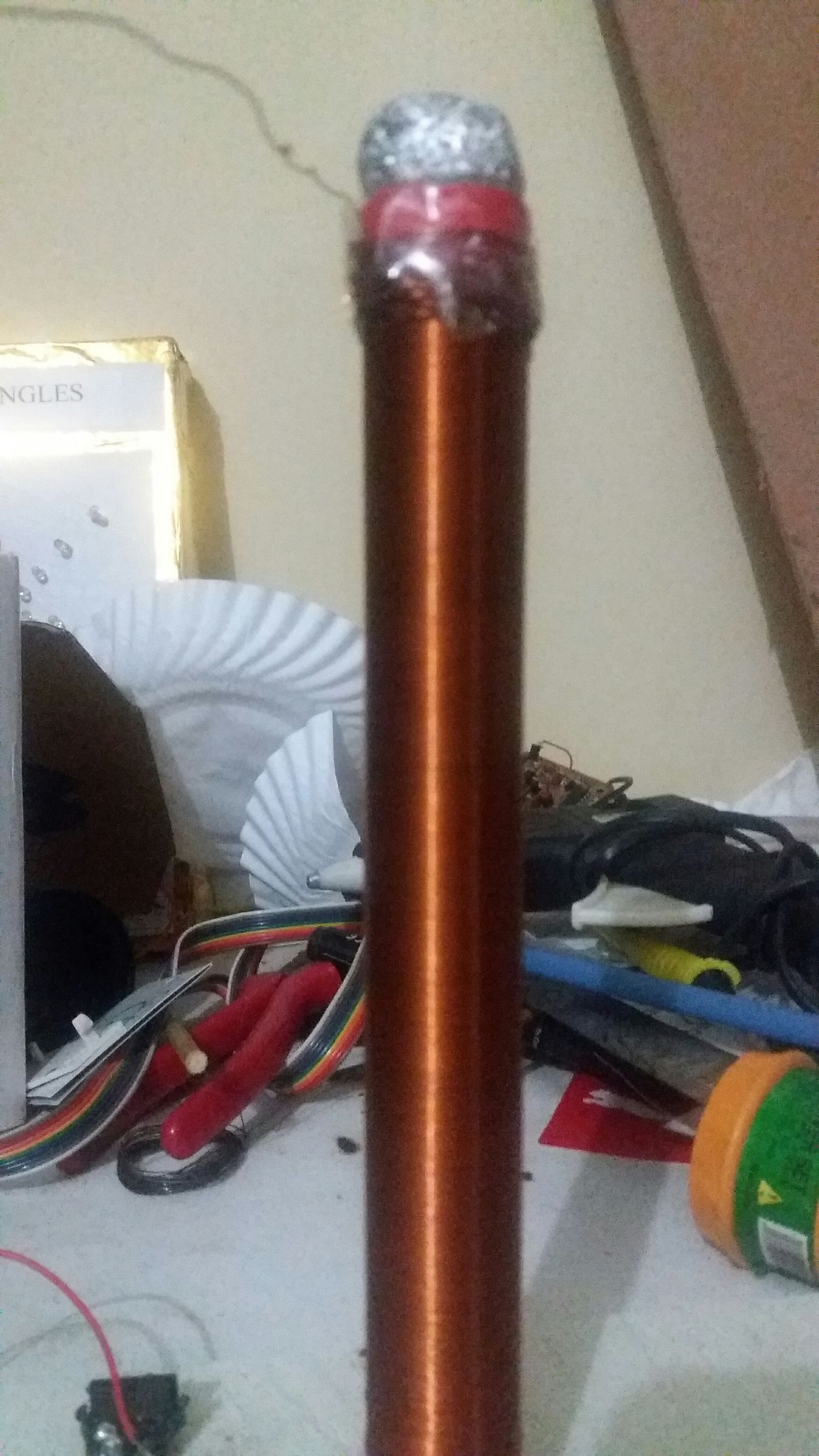 Very Simple 9v Tesla Coil : 8 Steps - Instructables