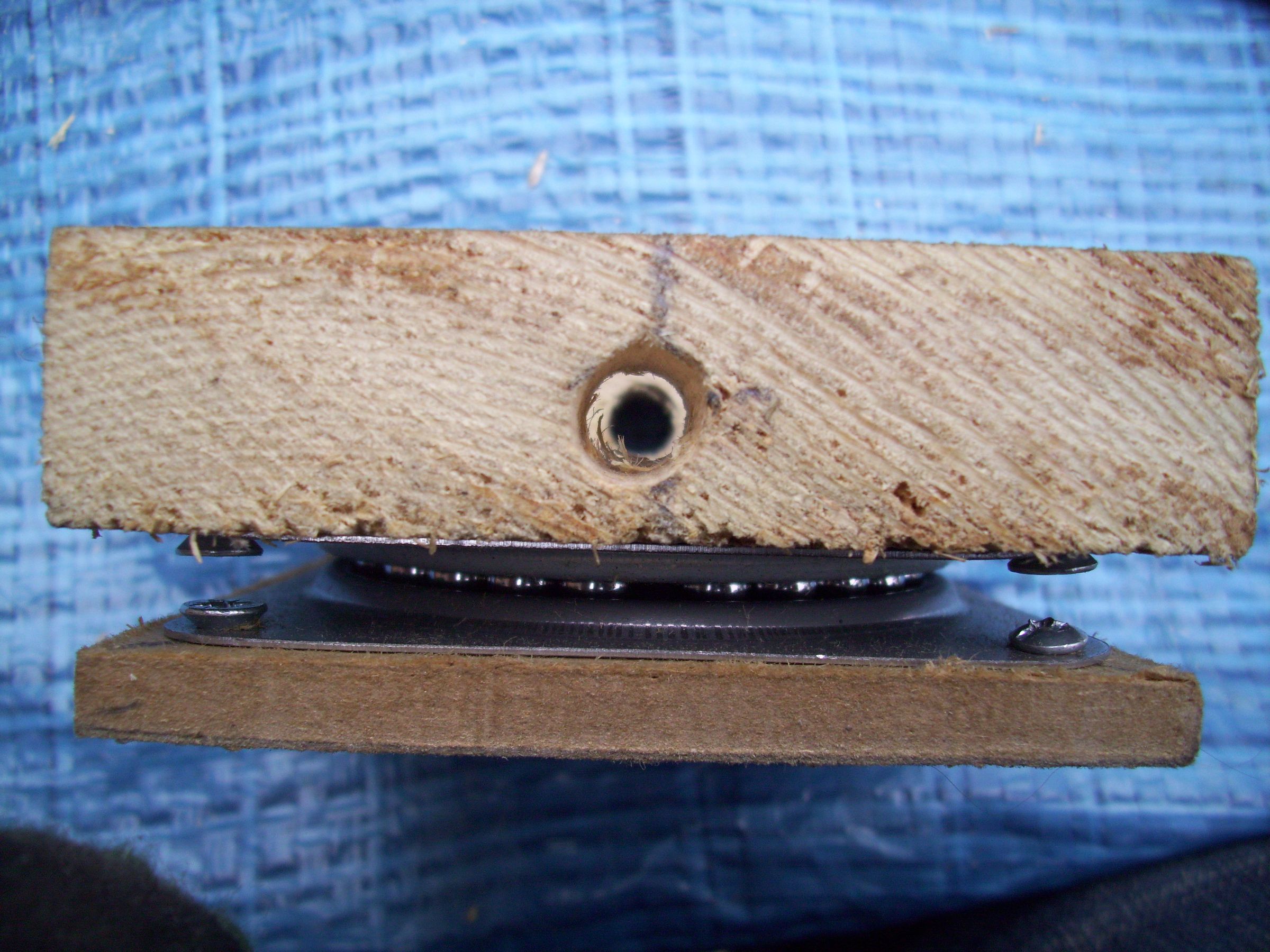 Homemade Steadicam : 5 Steps - Instructables