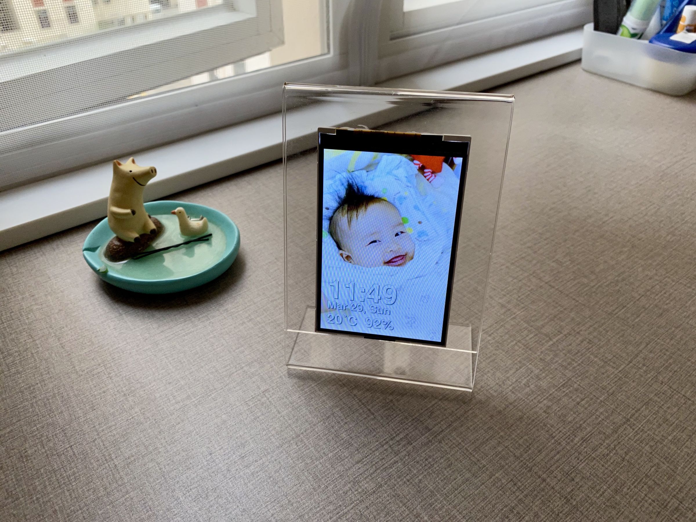 Floating Display : 6 Steps (with Pictures) - Instructables