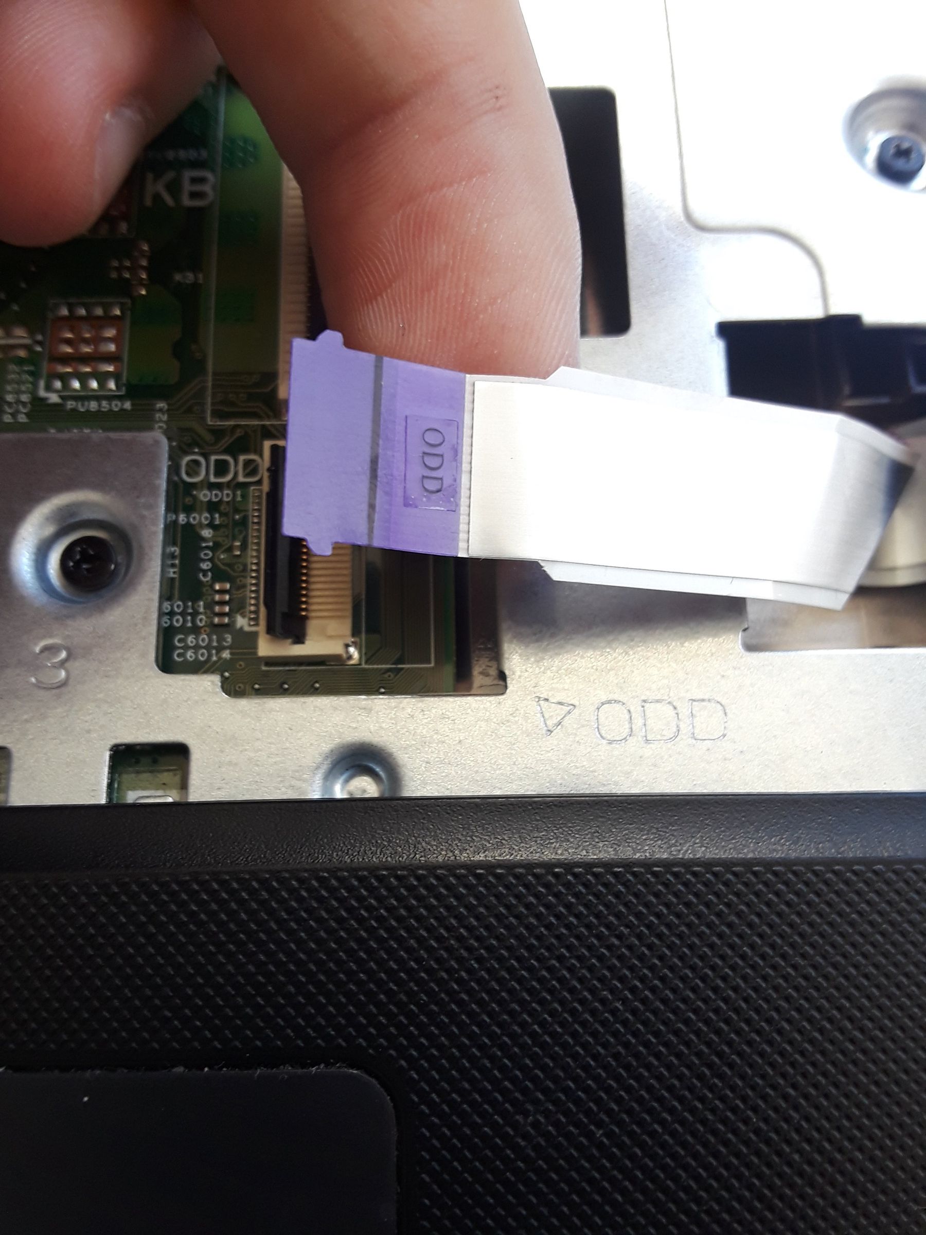 How to Access a Dell Inspiron 15 3000 Series Hard Drive : 10 Steps ...