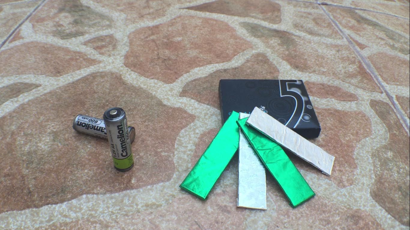 Battery + Gum Wrapper = Fire! (Video) : 3 Steps (with Pictures ...