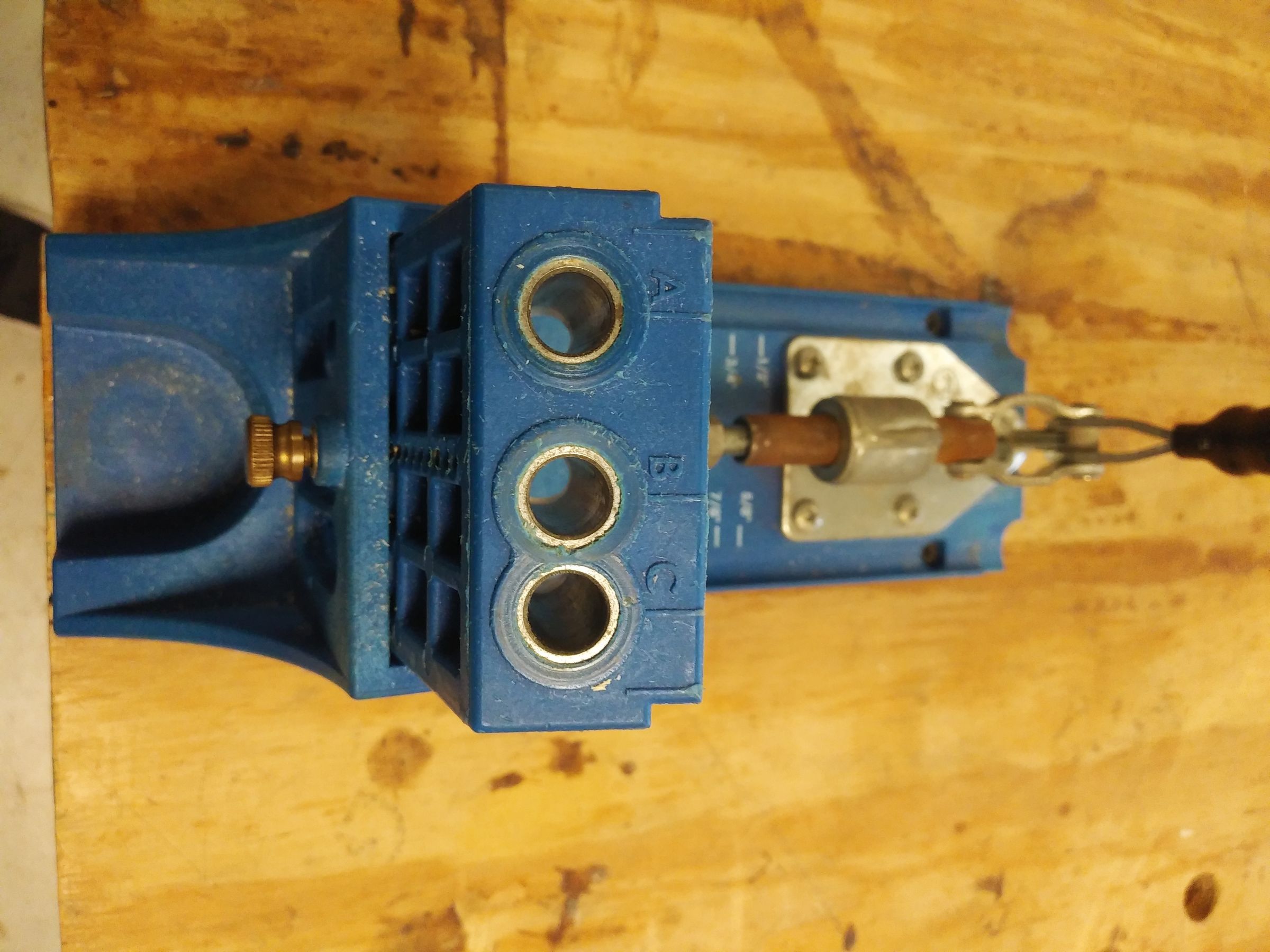 How to Make a Pocket-Hole : 7 Steps - Instructables
