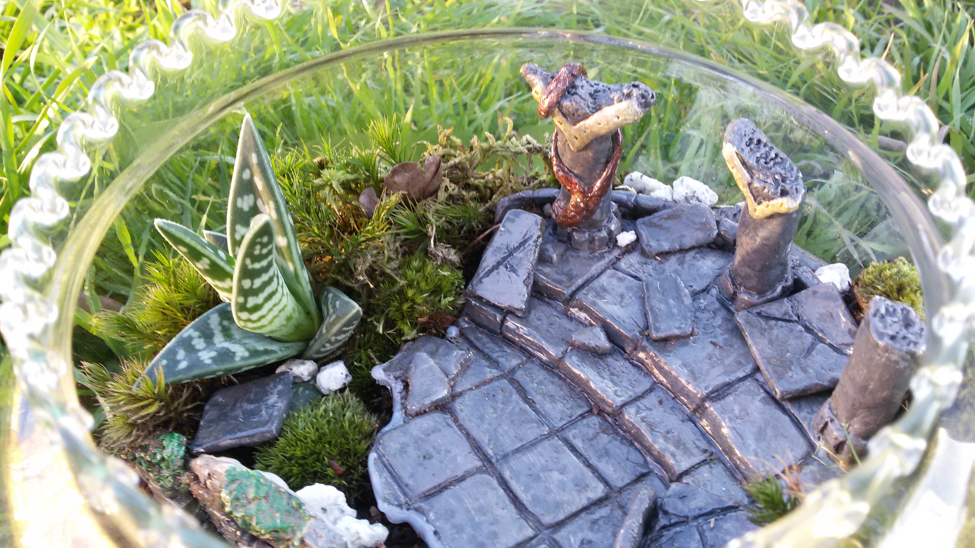 Castle Ruin Mini-garden : 6 Steps (with Pictures) - Instructables