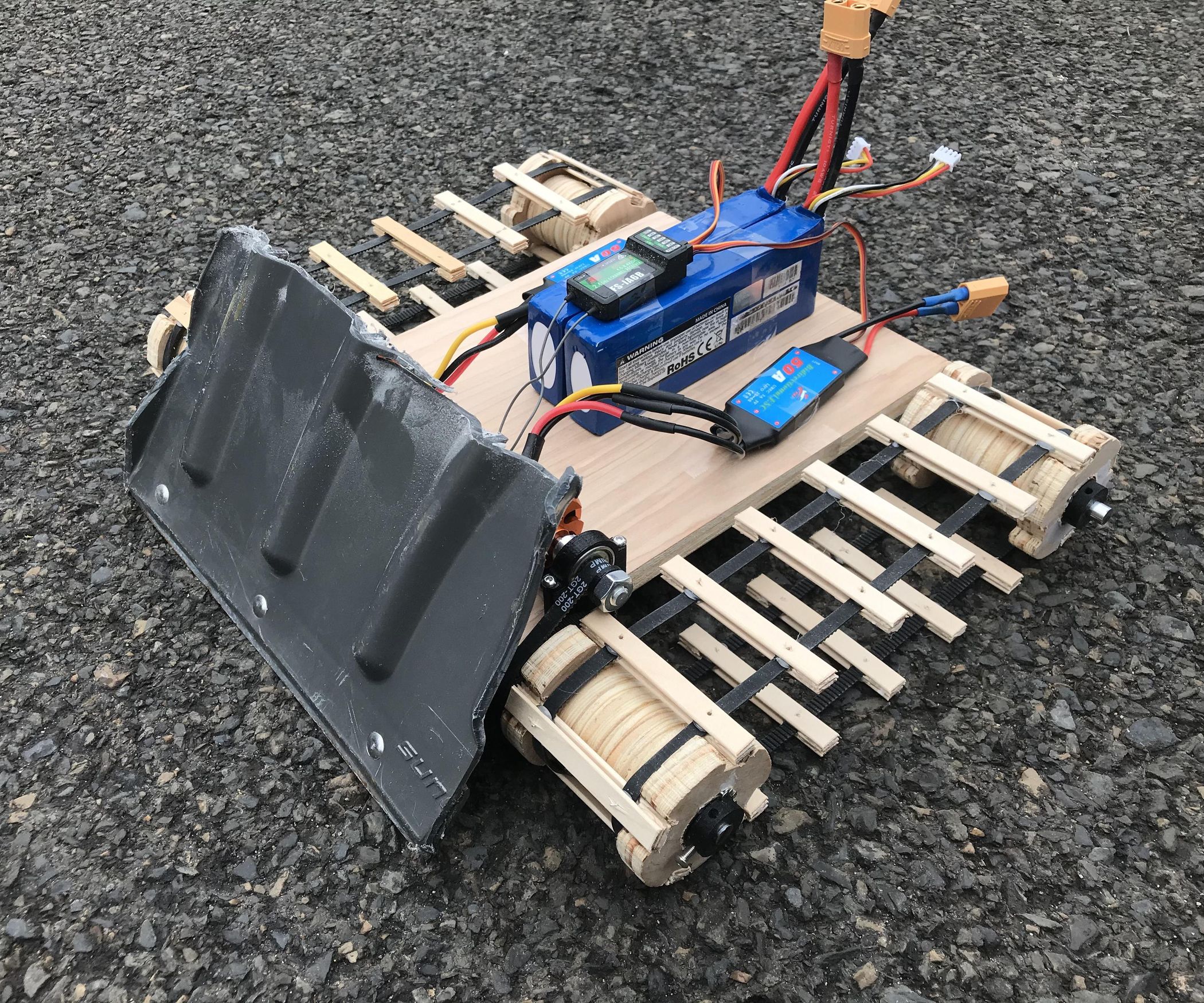 RC Tank/Snow Plow : 12 Steps - Instructables