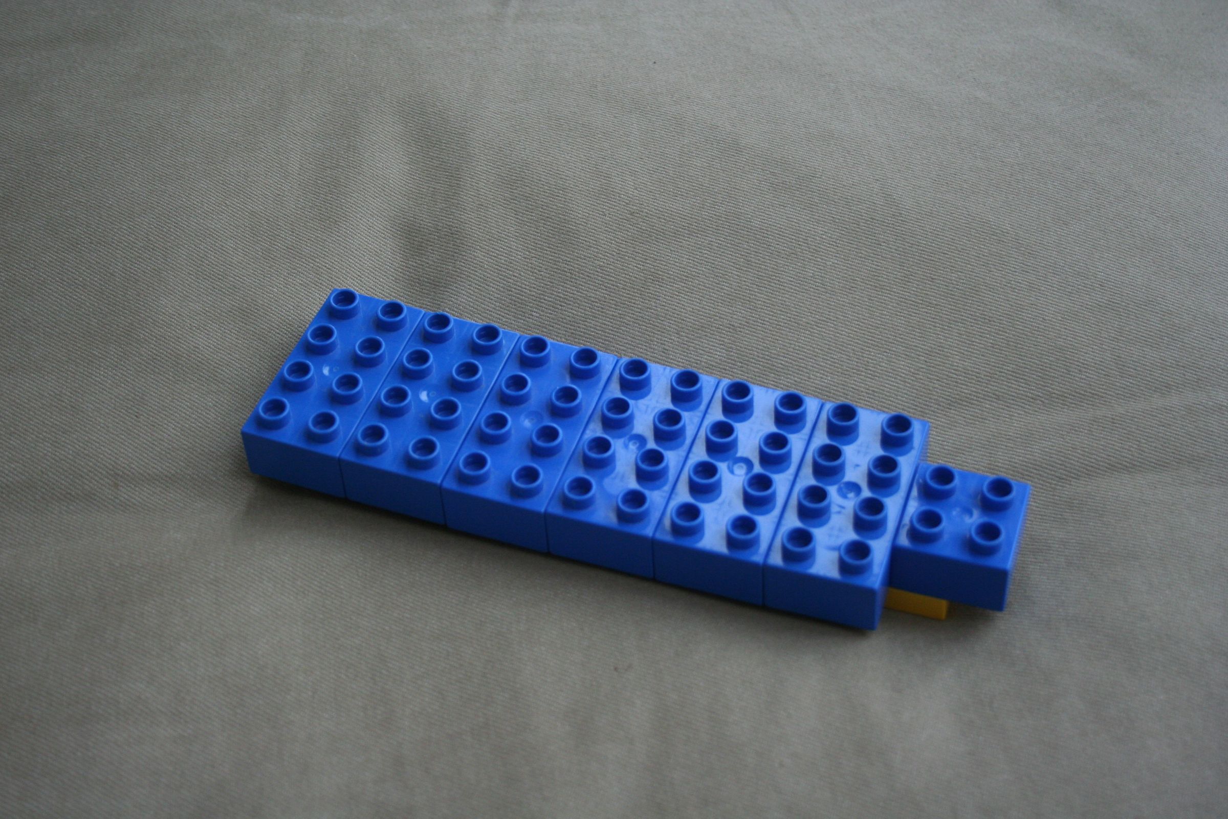 Duplo Raceboat Step-by-step : 6 Steps - Instructables