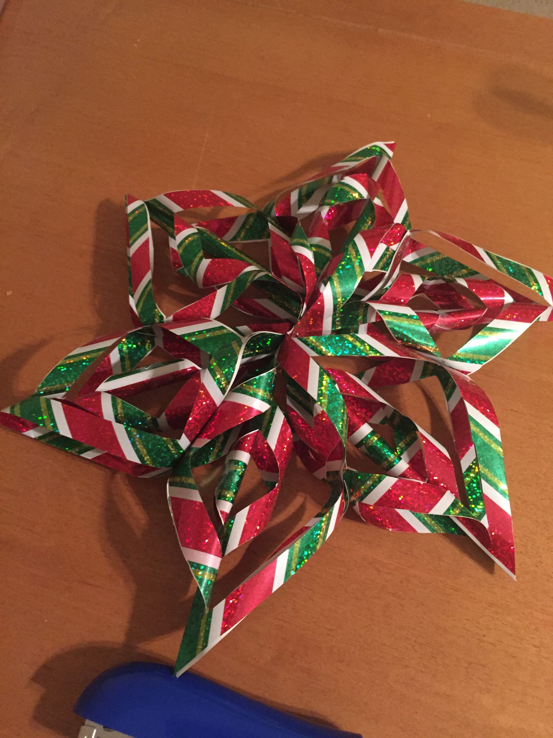 Three Dimensional Paper Snowflakes : 21 Steps (with Pictures ...