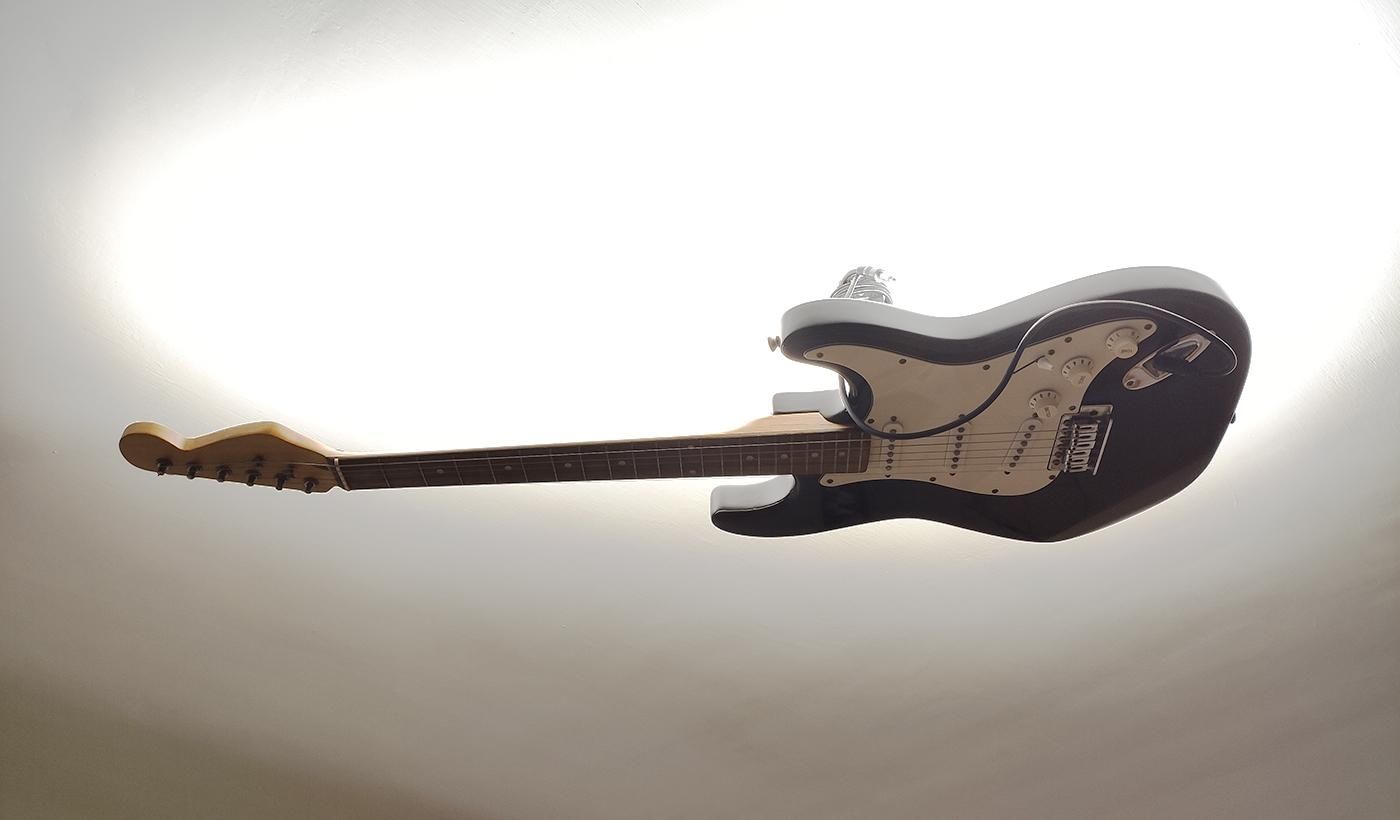 Ceiling Lamp From an Old Guitar : 7 Steps (with Pictures) - Instructables