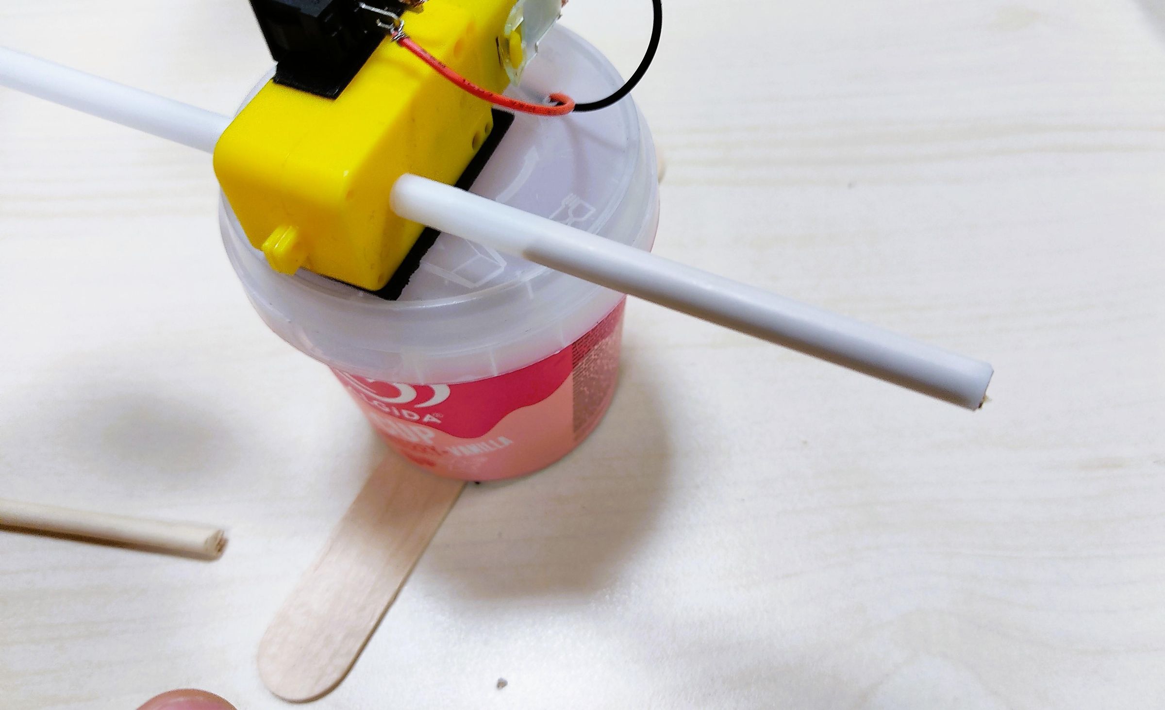 Robotics for School: Create Four Easy Robots Using Simple Materials ...