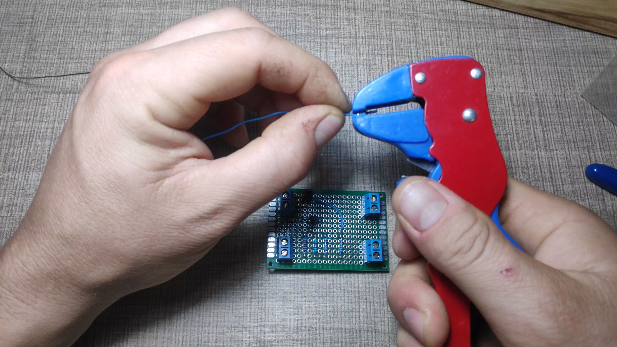 SSR Latching Circuit With Push Buttons : 6 Steps (with Pictures) - Instructables