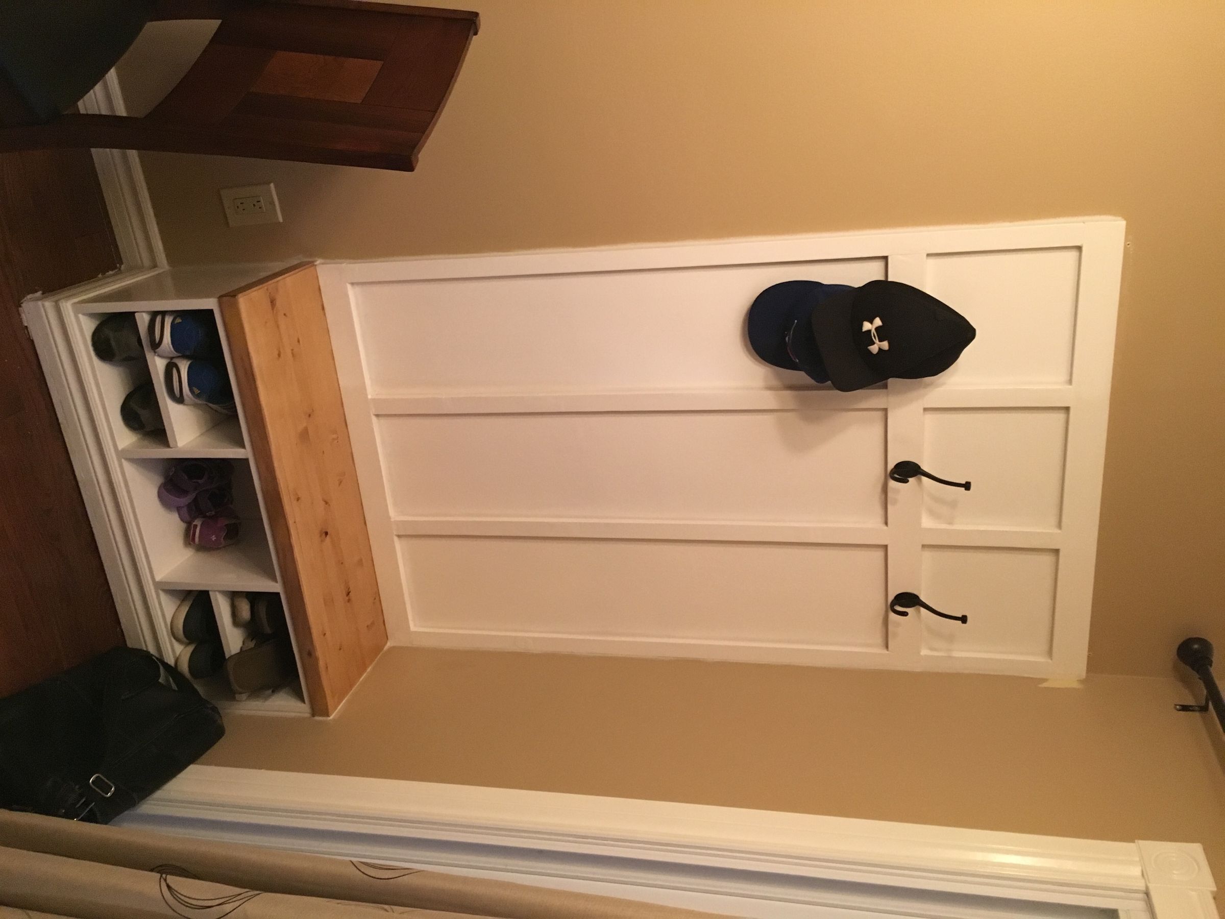 Mud Room - Coat Rack and Bench : 13 Steps (with Pictures) - Instructables