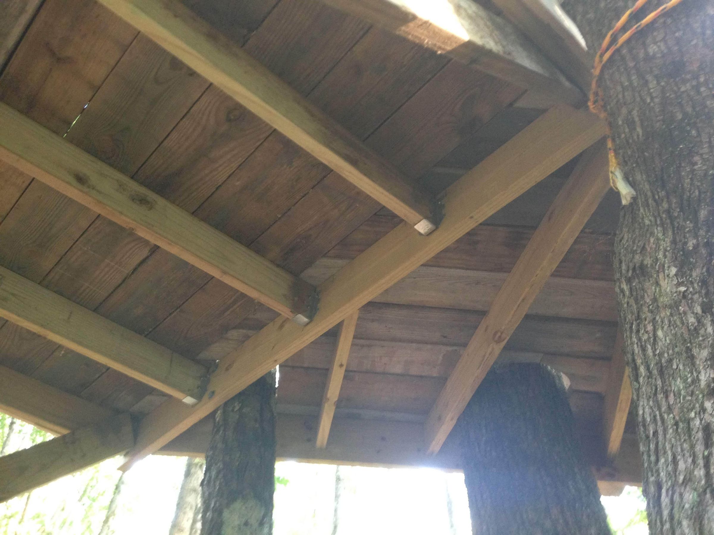 Multi Level Tree House From Recycled Materials : 10 Steps (with ...