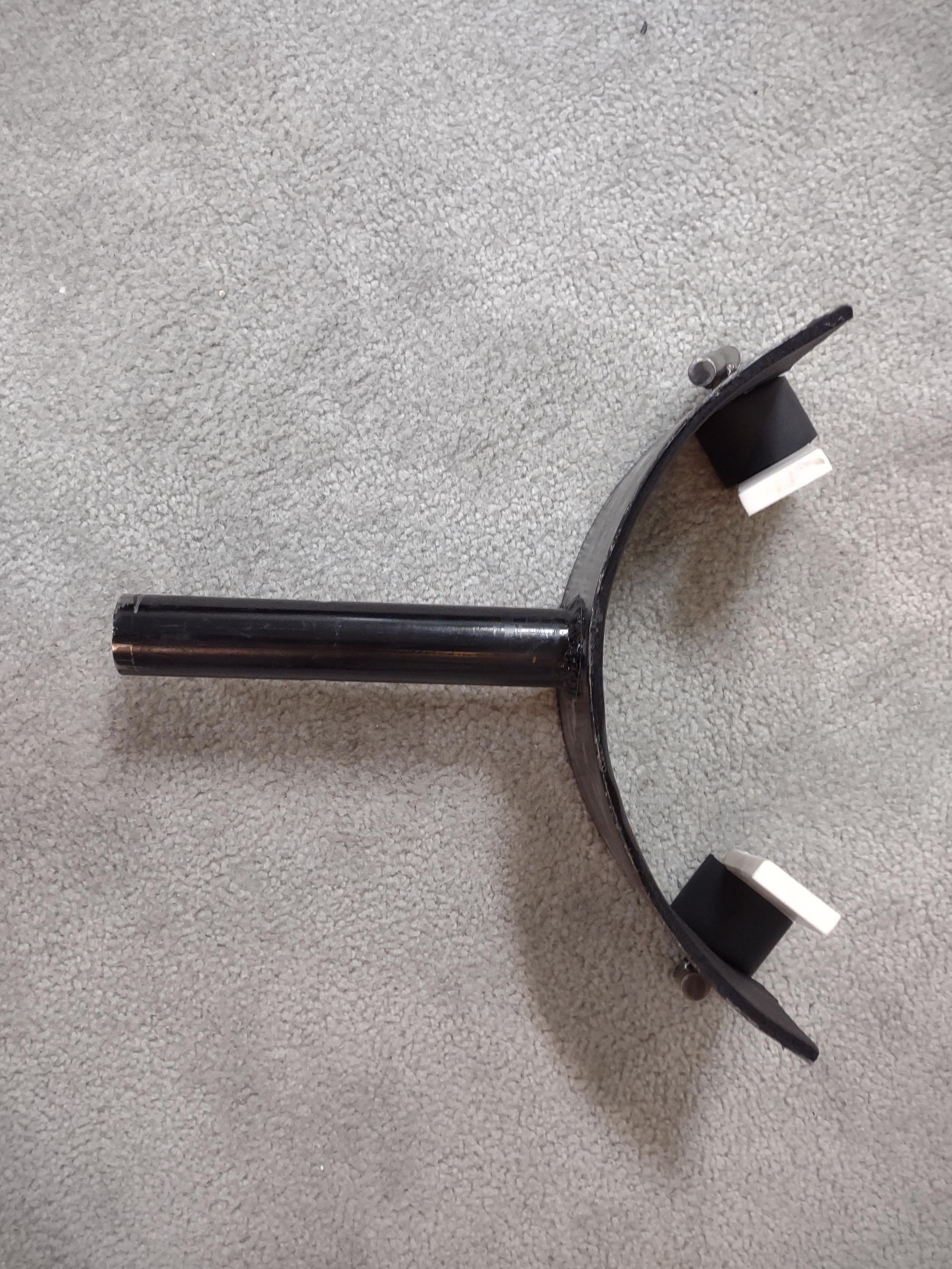 Open Back Banjo Stand : 4 Steps - Instructables