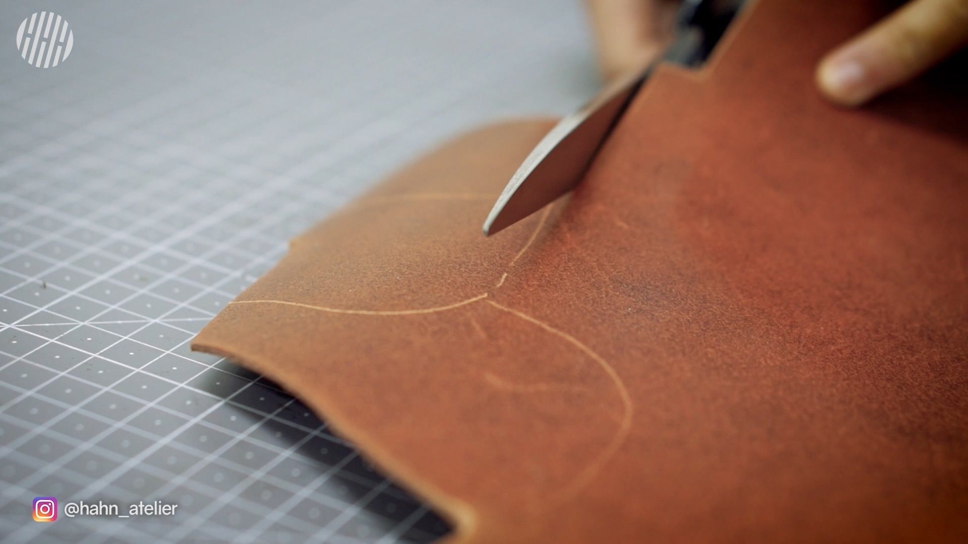 Pocket Watch Leather Case : 19 Steps (with Pictures) - Instructables