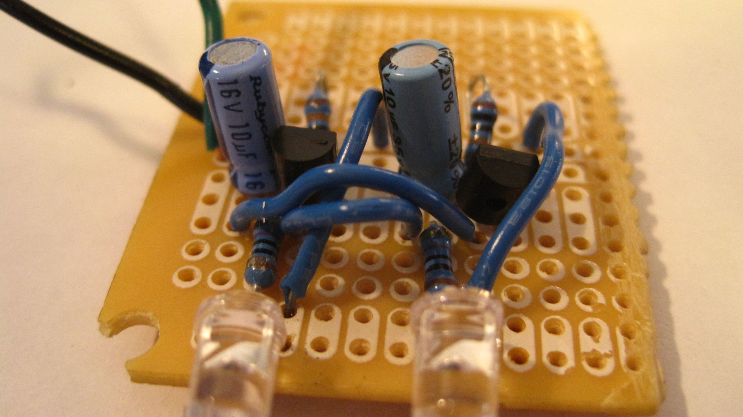 Two Transistor LED Flasher Circuit : 5 Steps - Instructables