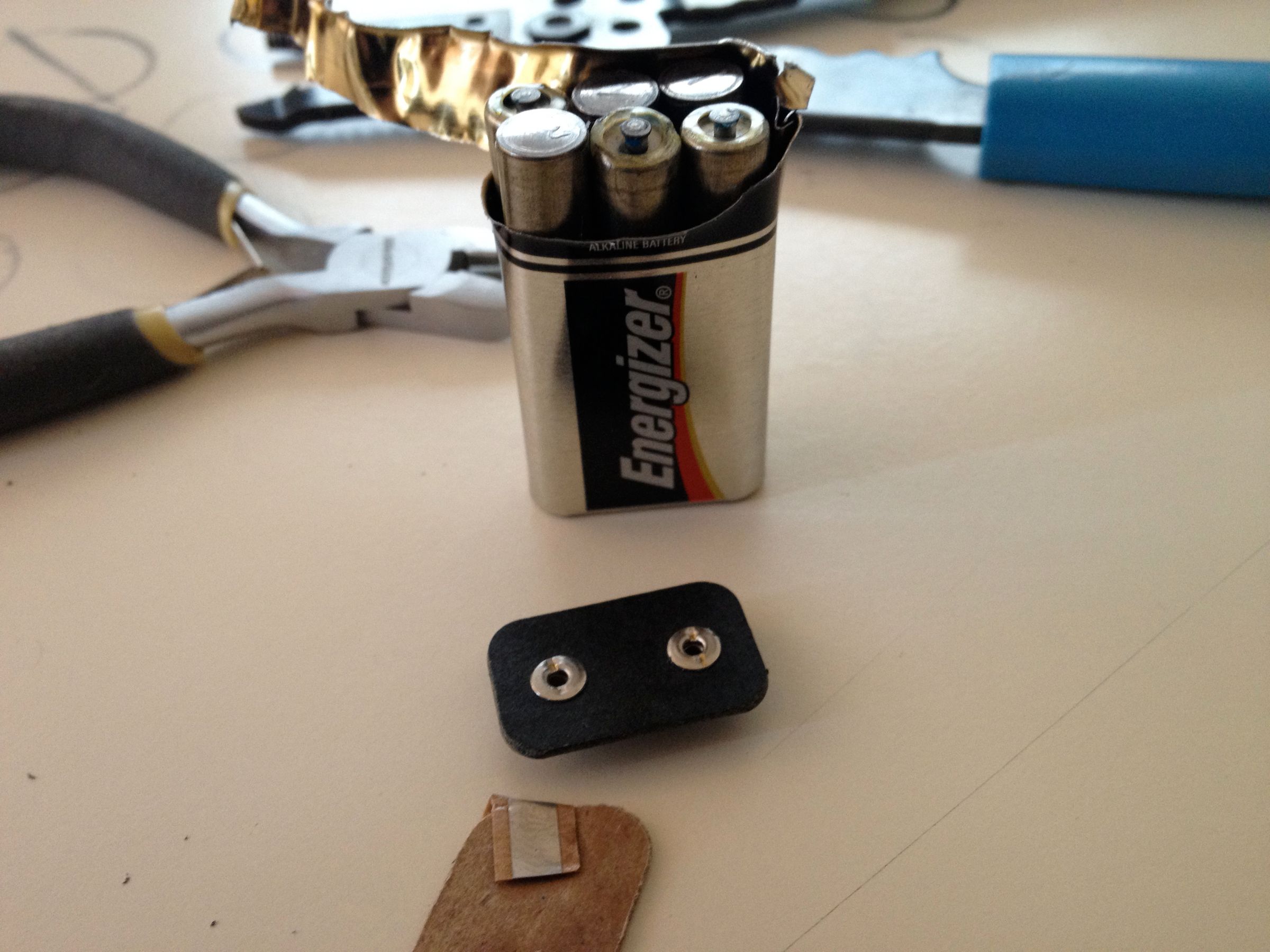 DIY 9V Battery Clip (with Pictures) - Instructables