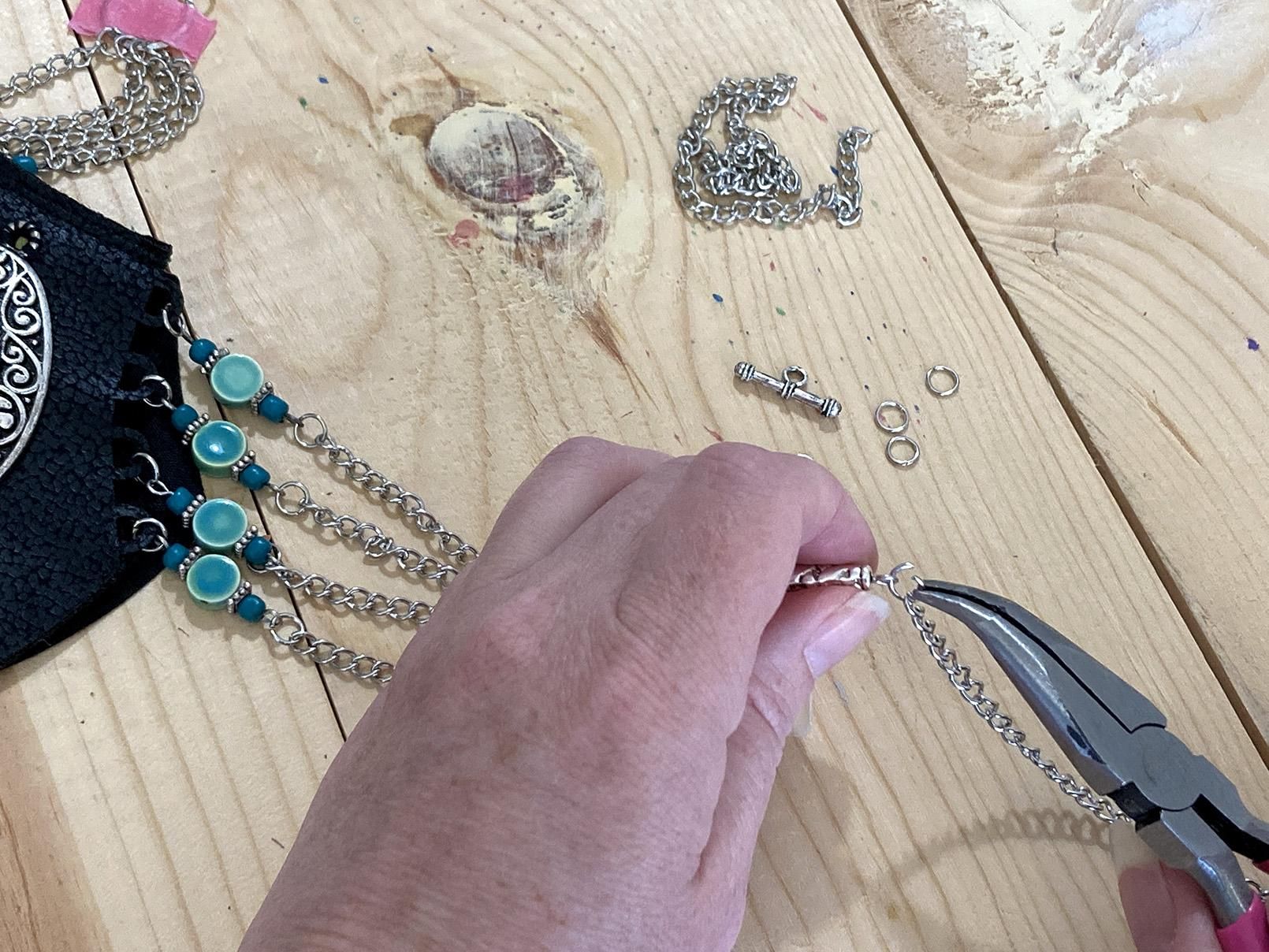 Twinkling Necklace : 11 Steps (with Pictures) - Instructables