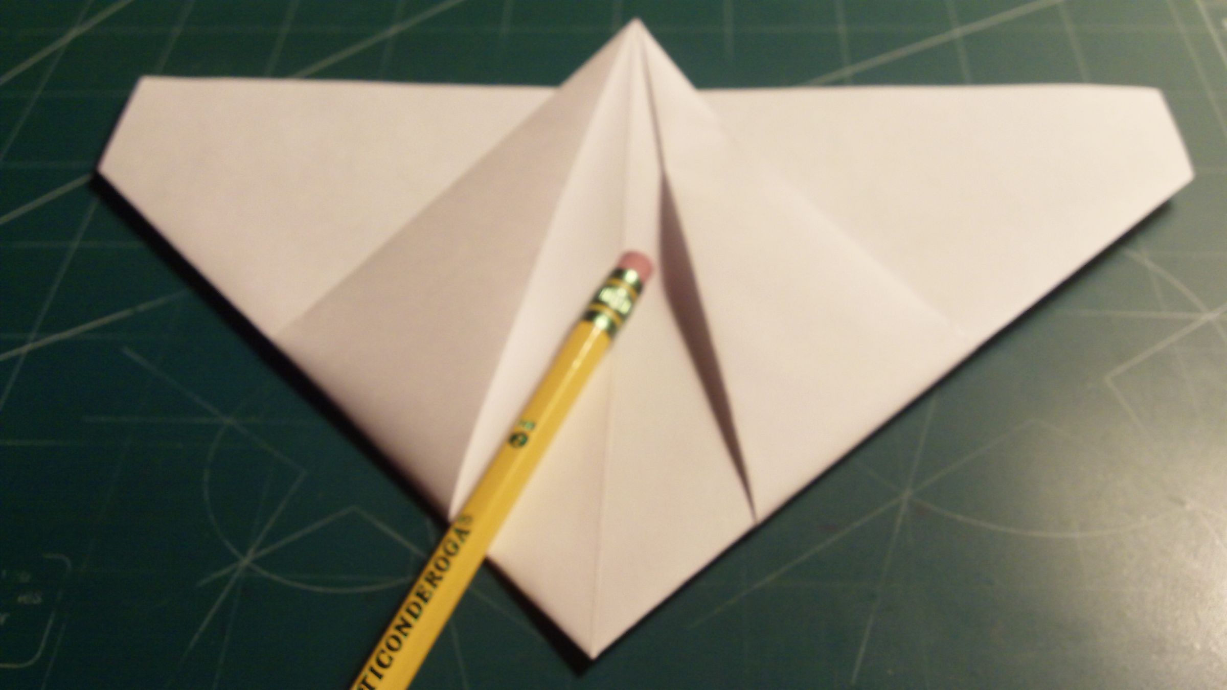 How to Make the Super Lightning Paper Airplane : 8 Steps - Instructables