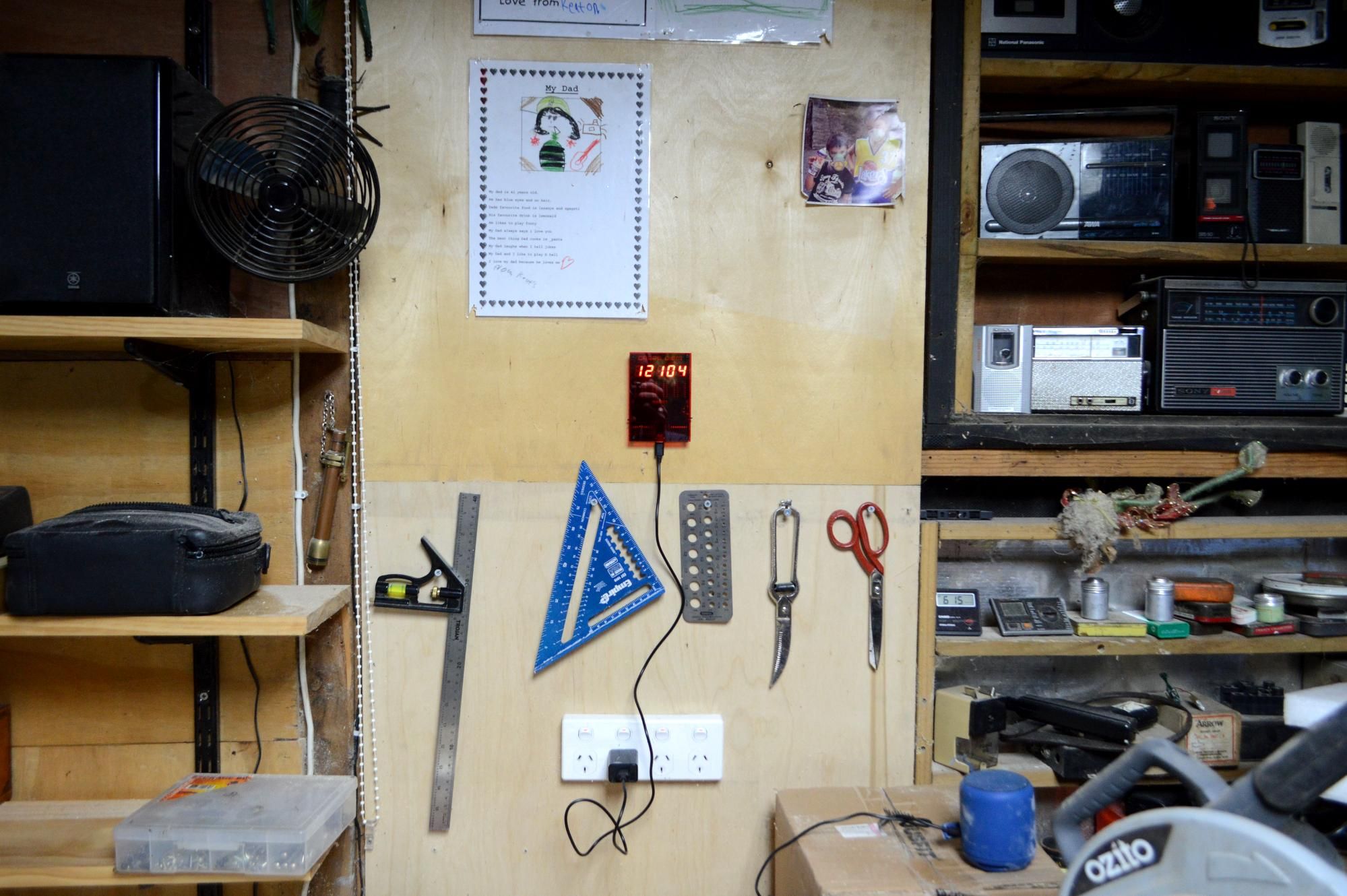CMOS Counter Clock : 5 Steps (with Pictures) - Instructables