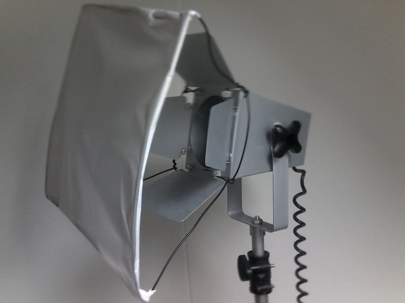 Soft Box - Easy and Cheap : 3 Steps (with Pictures) - Instructables