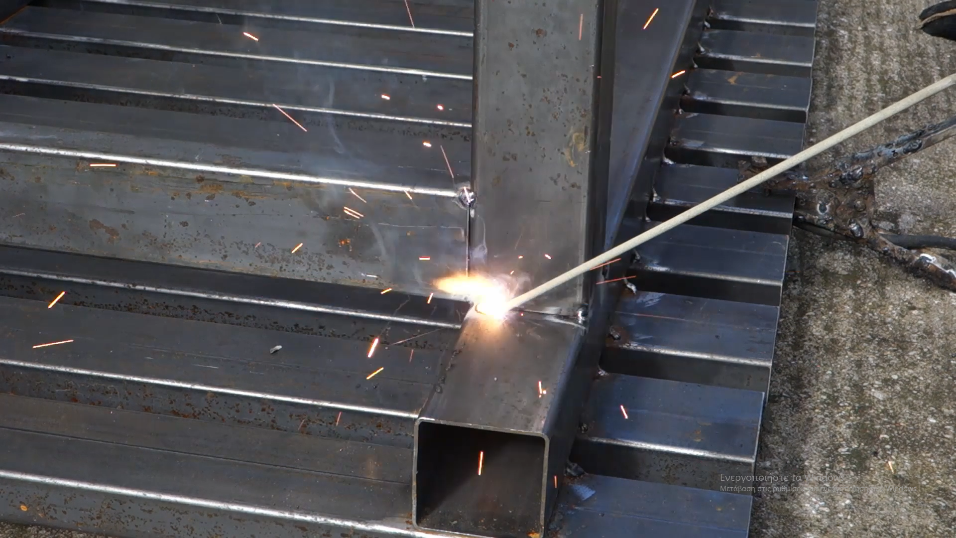 How to Make a Low Cost Welding Table : 5 Steps (with Pictures ...