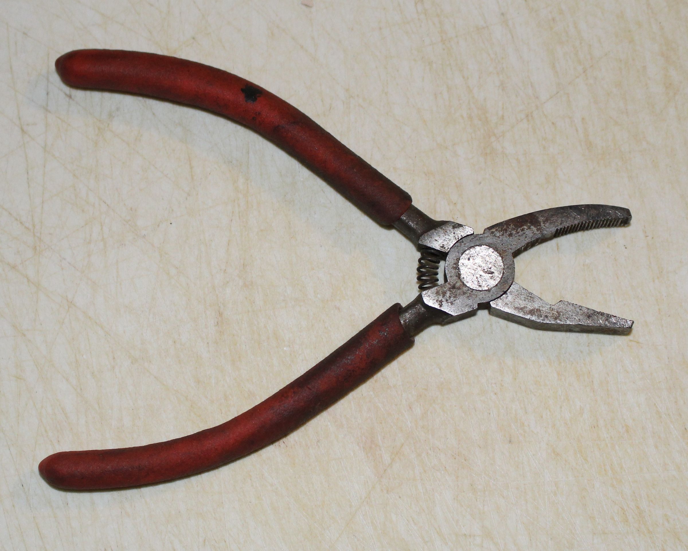 How to CUT GLASS. : 7 Steps (with Pictures) - Instructables