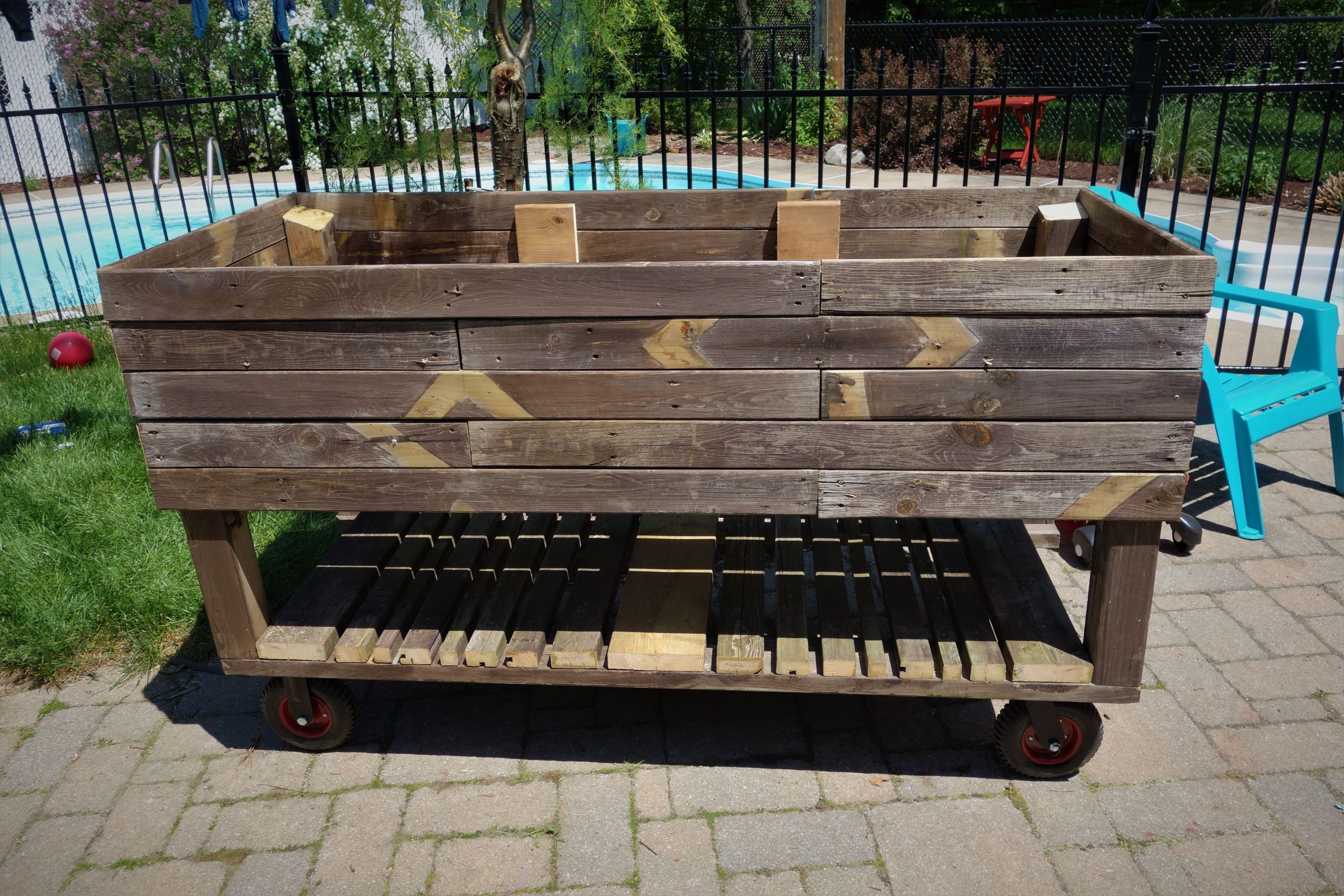 Garden Cart From Reclaimed Wood : 4 Steps (with Pictures) - Instructables