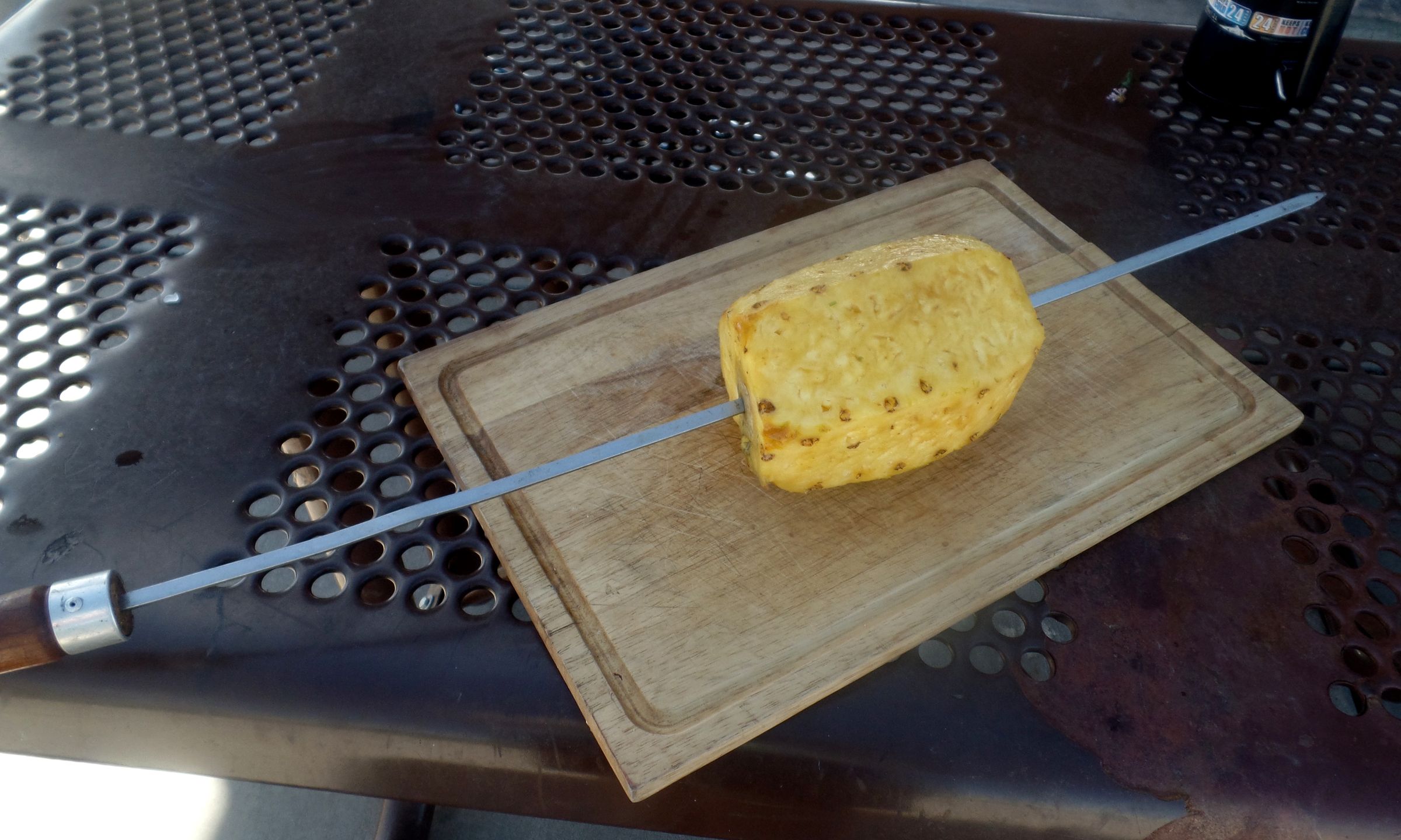 Whole Fire-Roasted Pineapple : 4 Steps (with Pictures) - Instructables