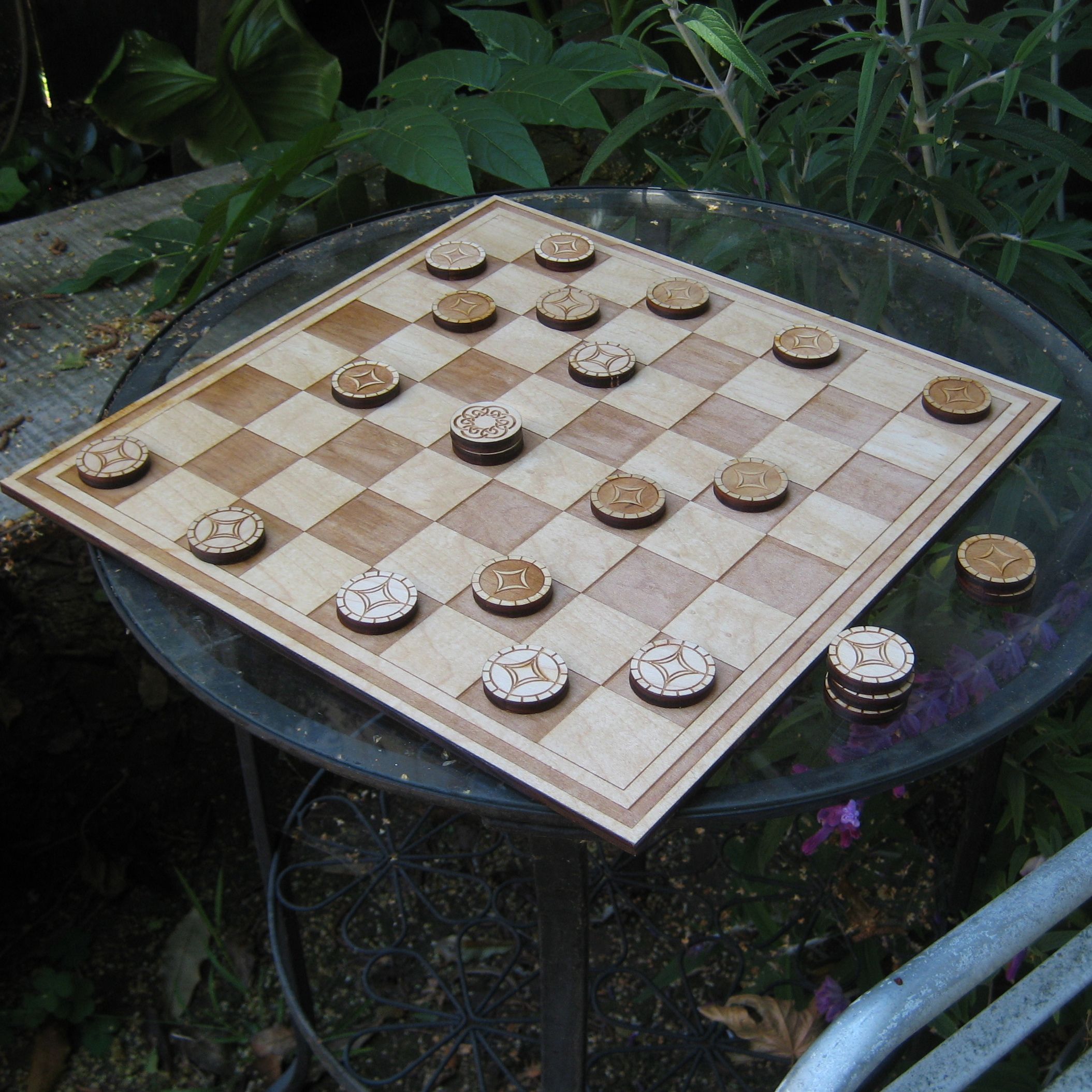Laser Cut Two-Sided Checkers : 4 Steps (with Pictures) - Instructables
