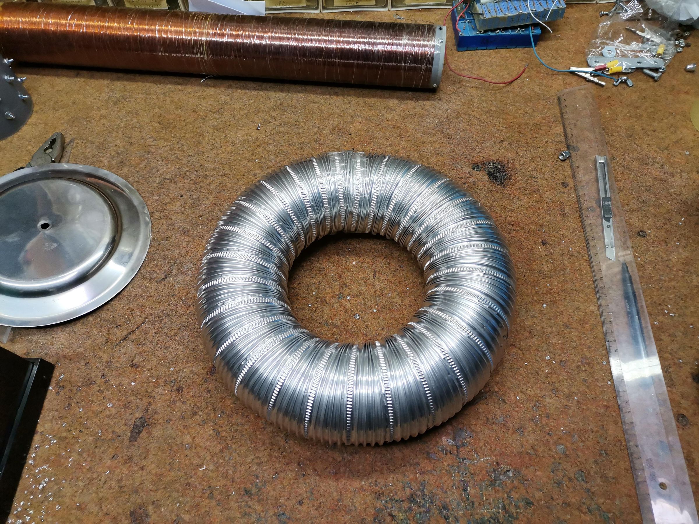 DIY Simple Spark Gap Tesla Coil : 4 Steps - Instructables